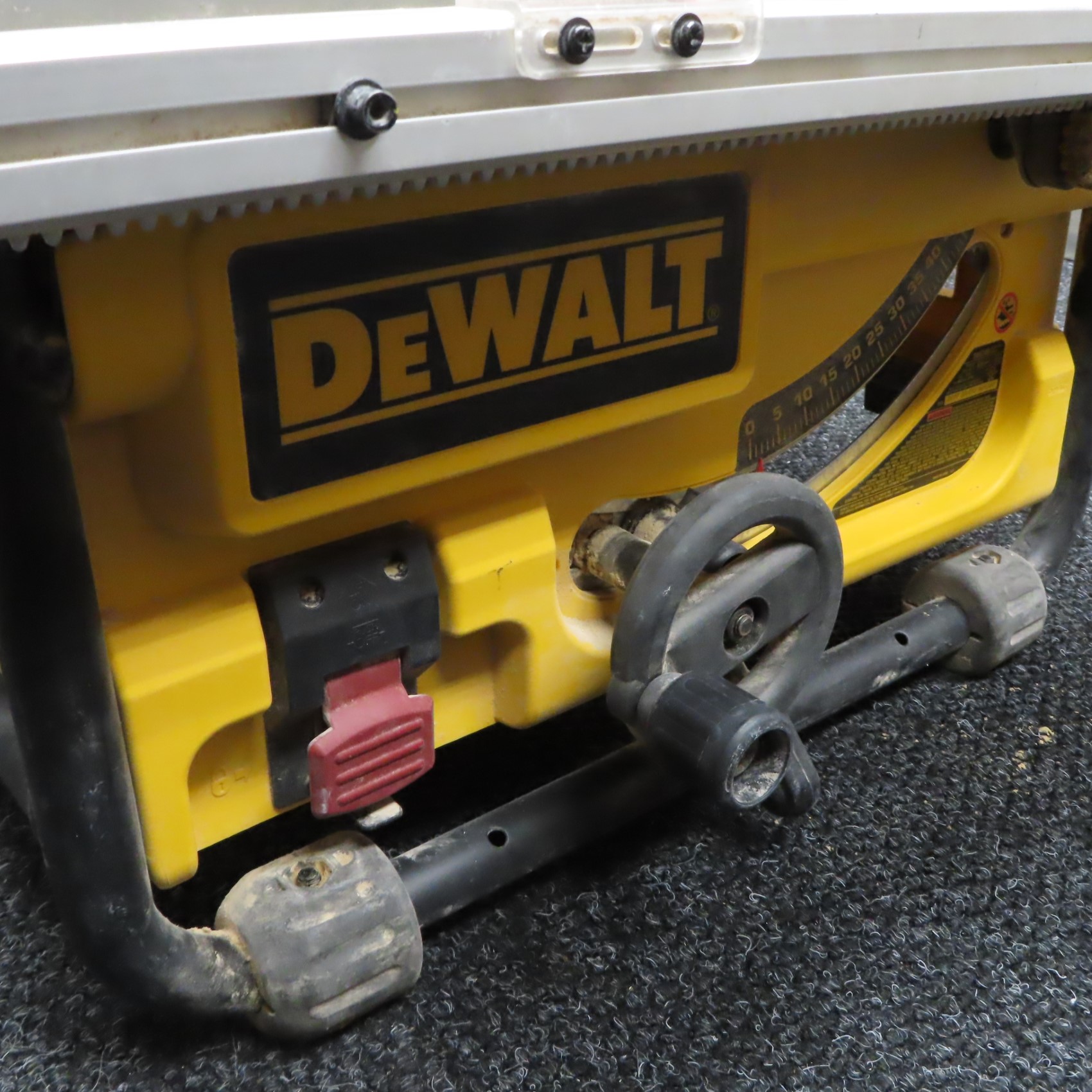 DeWalt DWE7480 10 120V Corded Electric Job Site Table Saw Local Pick Up Only