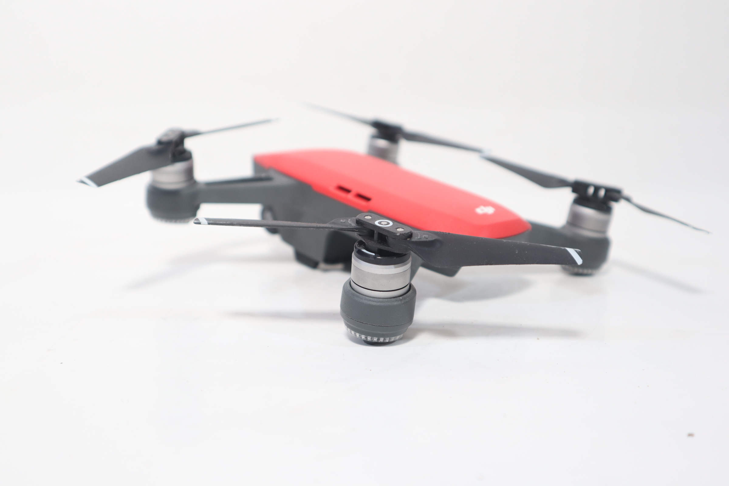 DJI SPARK Lava Red 1080P Camera Drone 00QU 2 Axis Stabilized Gimbal Camera
