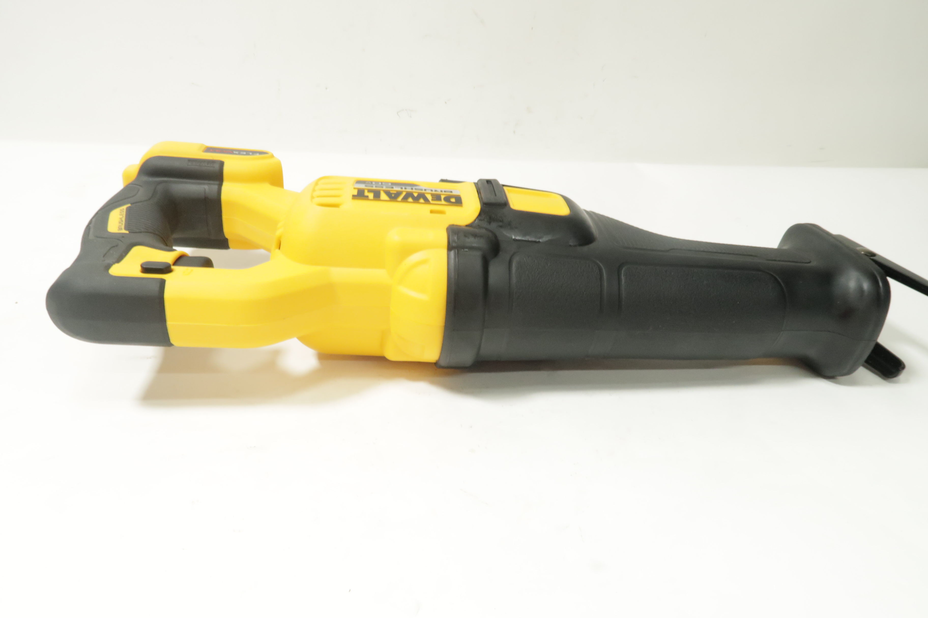 DEWALT DCS389 FLEXVOLT 60V MAX Li-Ion Cordless Brushless Reciprocating Saw 7654