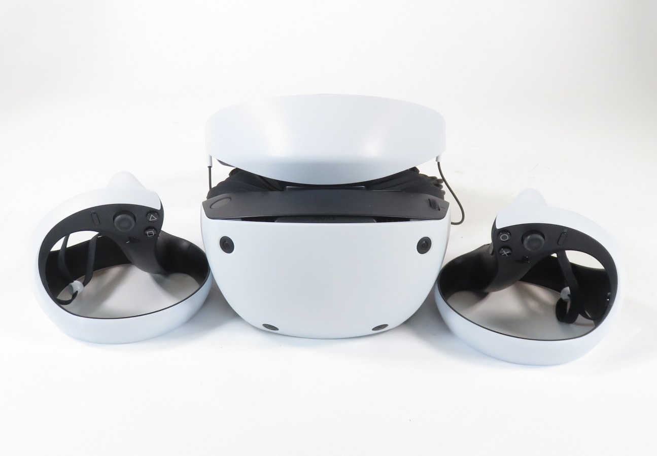 Sony PlayStation VR2 CFI-ZVR1 4K HDR Sense Technology VR Gaming Headset