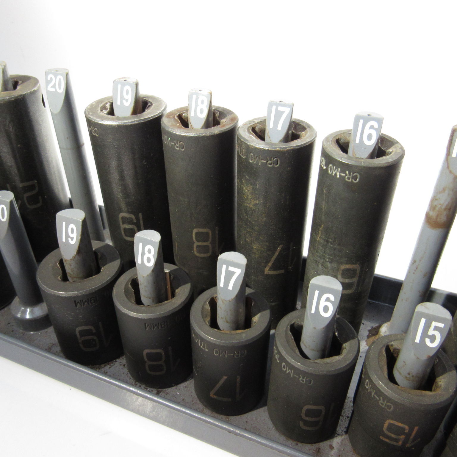 Matco 27-PC 1/2'' Drive Metric 10-27mm 6PT Deep/Standard Impact Sockets ...