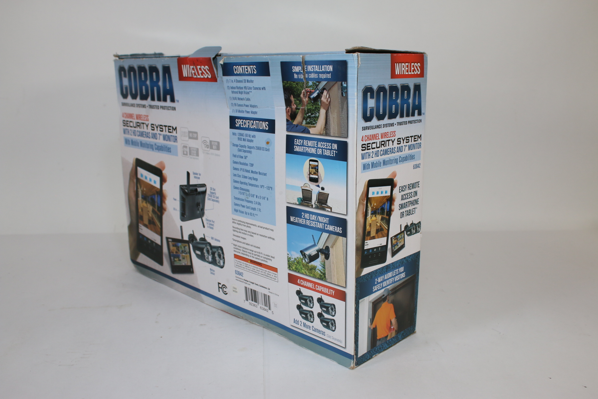 Cobra 4-Channel Wireless Surveillance System 63842 / 2 Cameras & 7" Monitor