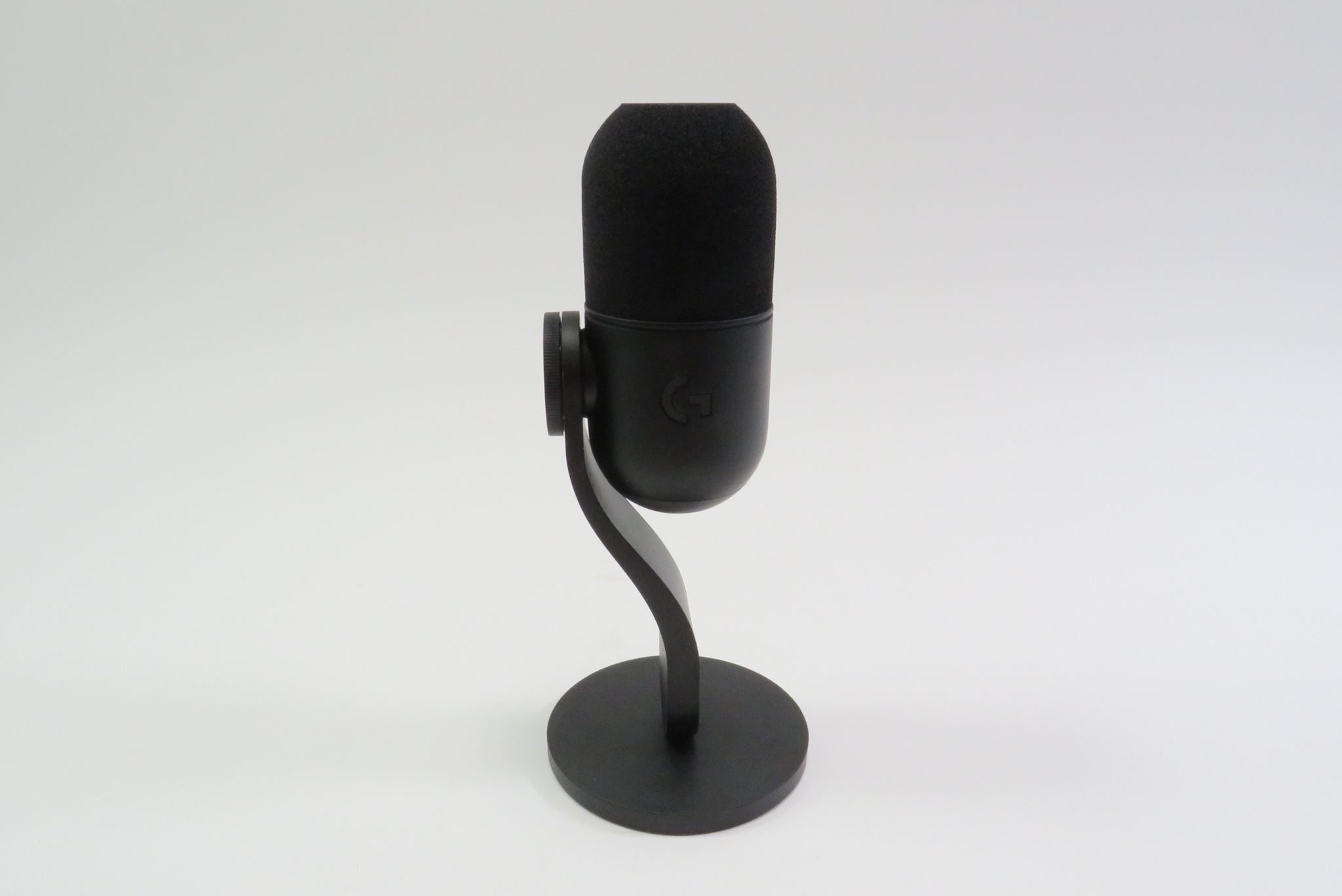 Logitech Yeti GX Dynamic RGB Gaming Microphone
