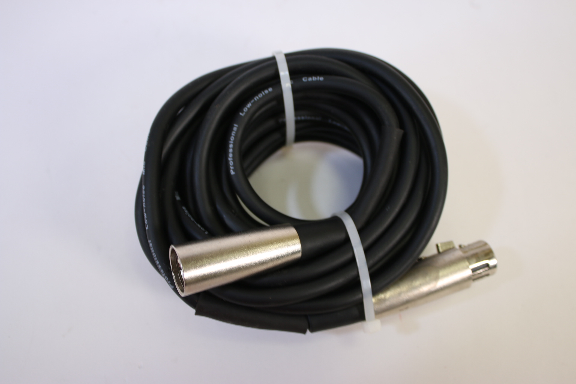 Scarlett Studio CM25 MKIII Corded Condenser Microphone