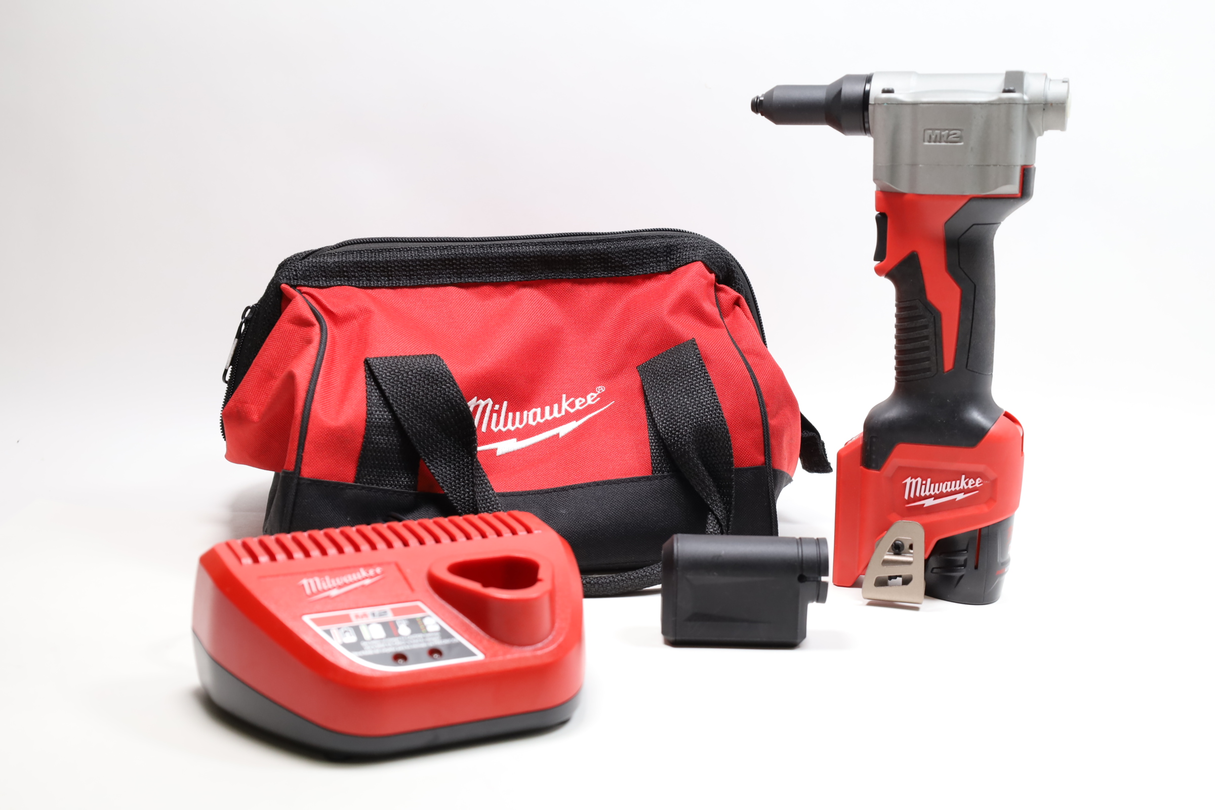 Milwaukee 2550-20 M12 12V Lithium-Ion Cordless Rivet Tool