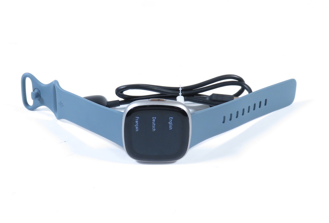 Fitbit Versa 4 FB523 Built-In GPS 24/7 Heart Rate Lightweight Fitness ...