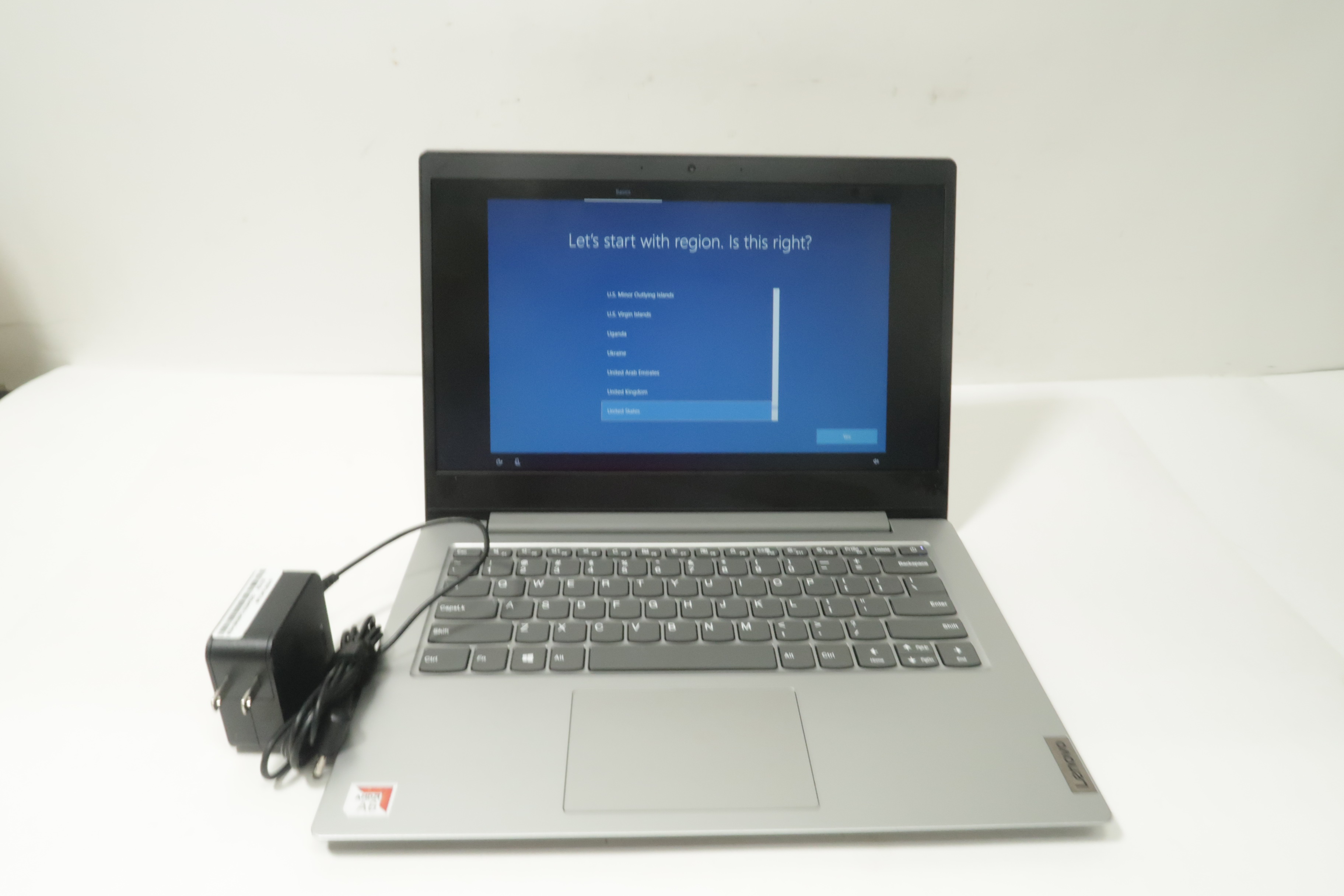 Lenovo IdeaPad Slim 1-14AST-05 Win 10 AMD A6-9220e 1.6GHz 4GB RAM 64GB ...