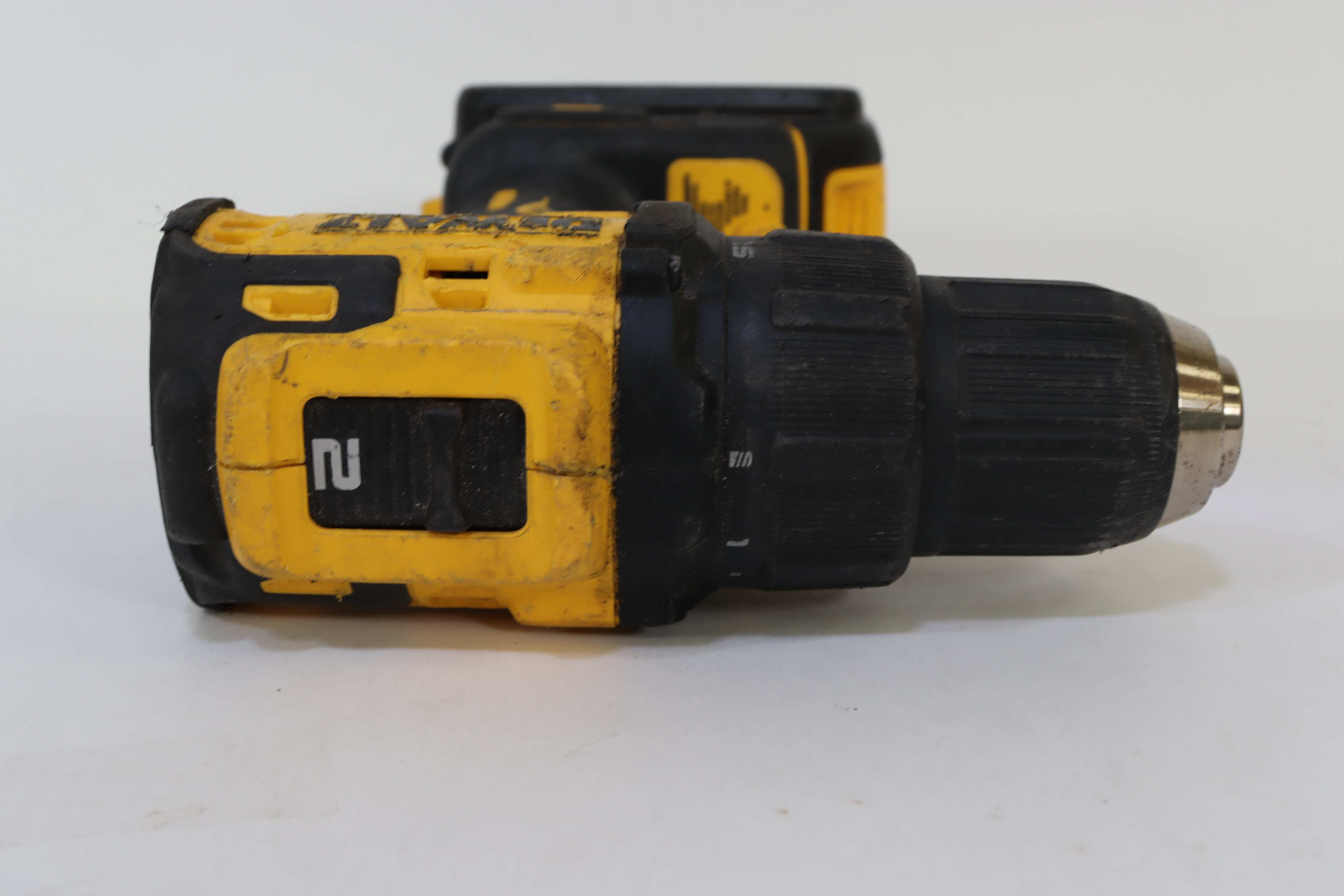 DeWalt DCD708C2 ATOMIC 20V MAX Cordless Brushless Compact 1/2" Drill ...