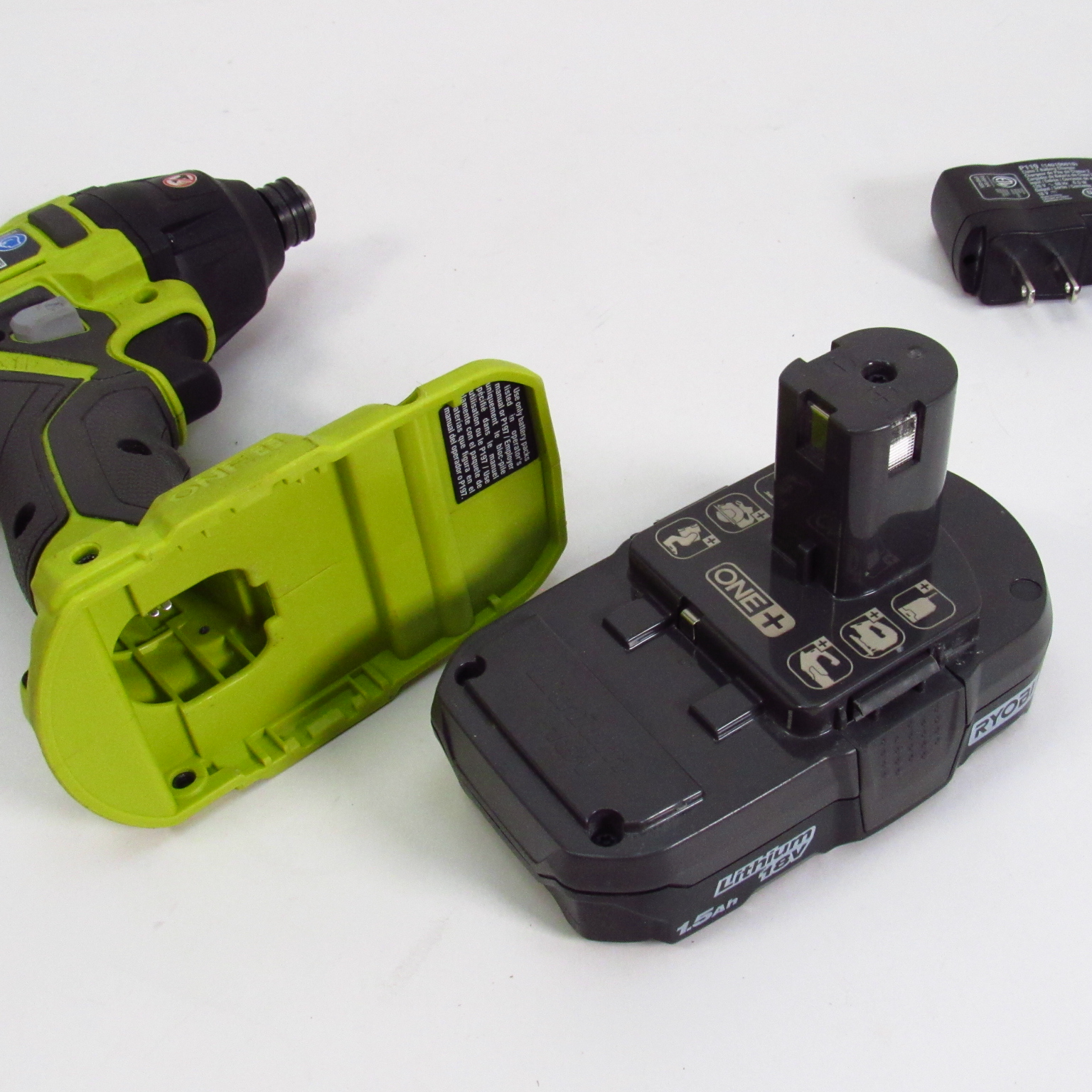 Ryobi PCL235 18V Lithium-ion Cordless 1/4'' Impact Driver Kit