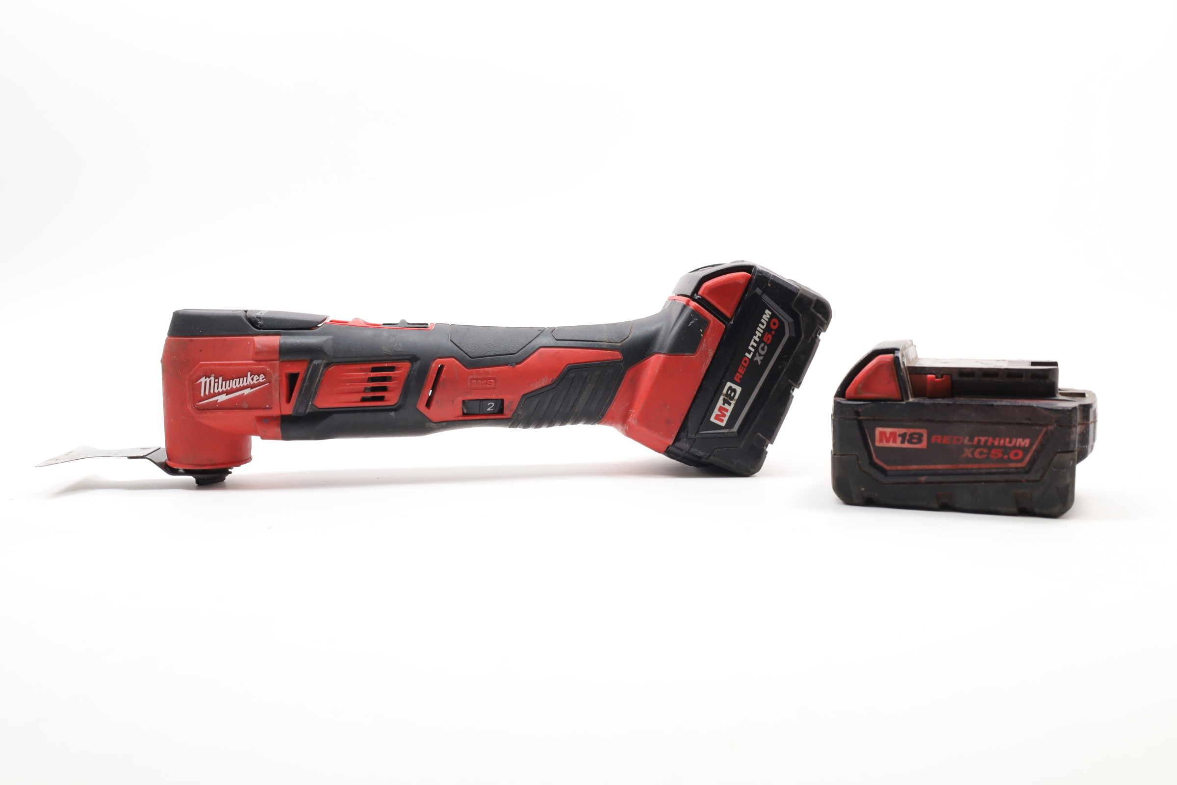 Milwaukee 2626-20 18V Lithium-Ion Cordless Oscillating Multi-Tool
