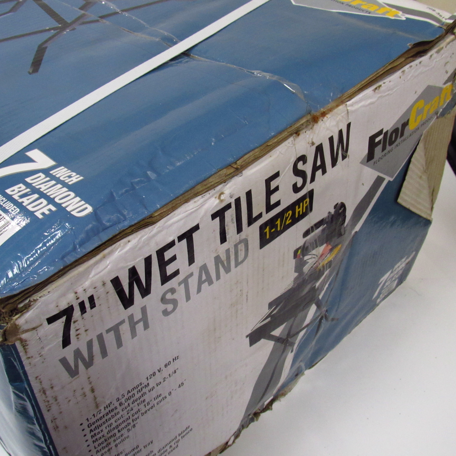 FlorCraft 709-3914 7'' Wet Tile Saw - Local Pick-Up Only