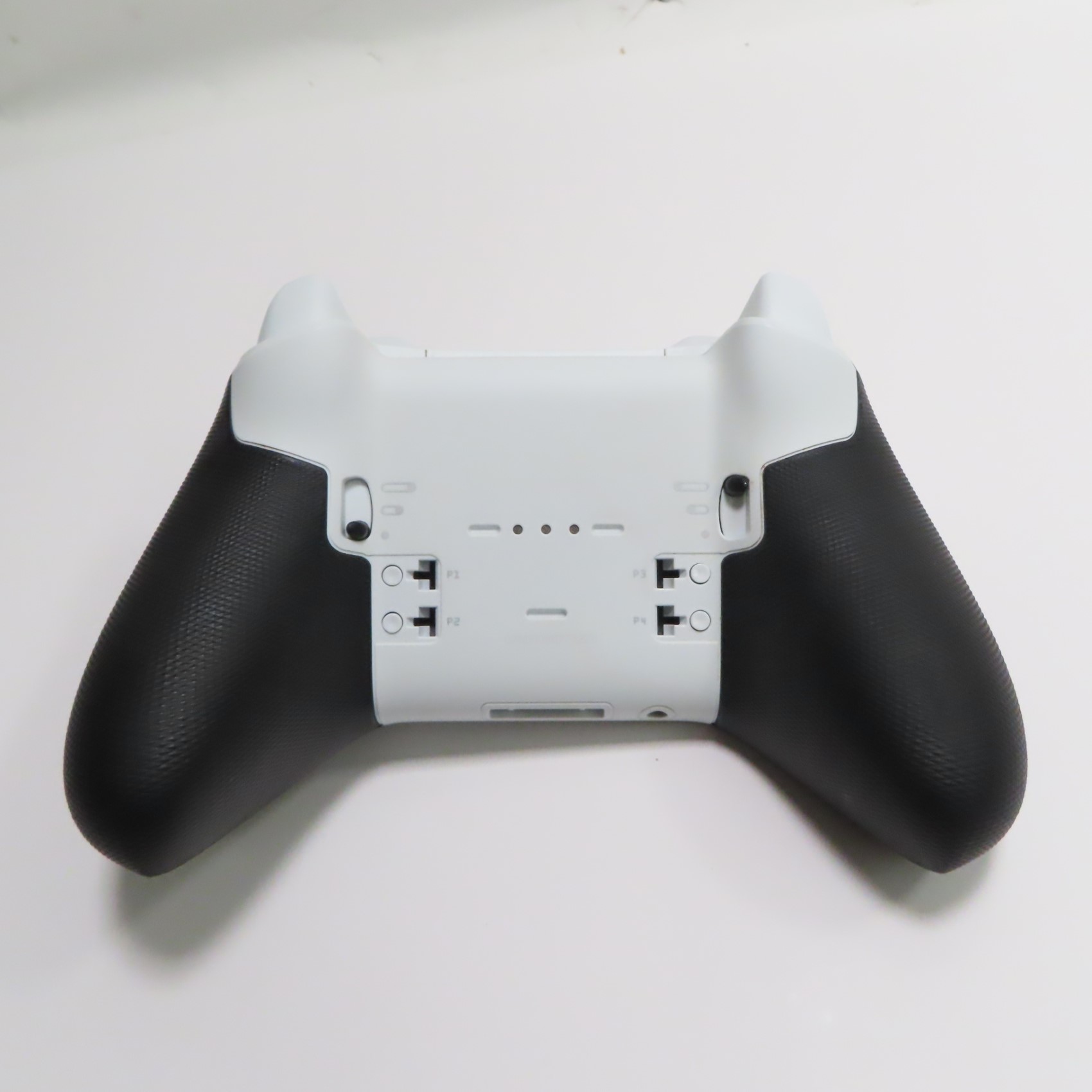 Microsoft 1797 Xbox Elite Series 2 Pro Controller for Xbox/PC - White ...