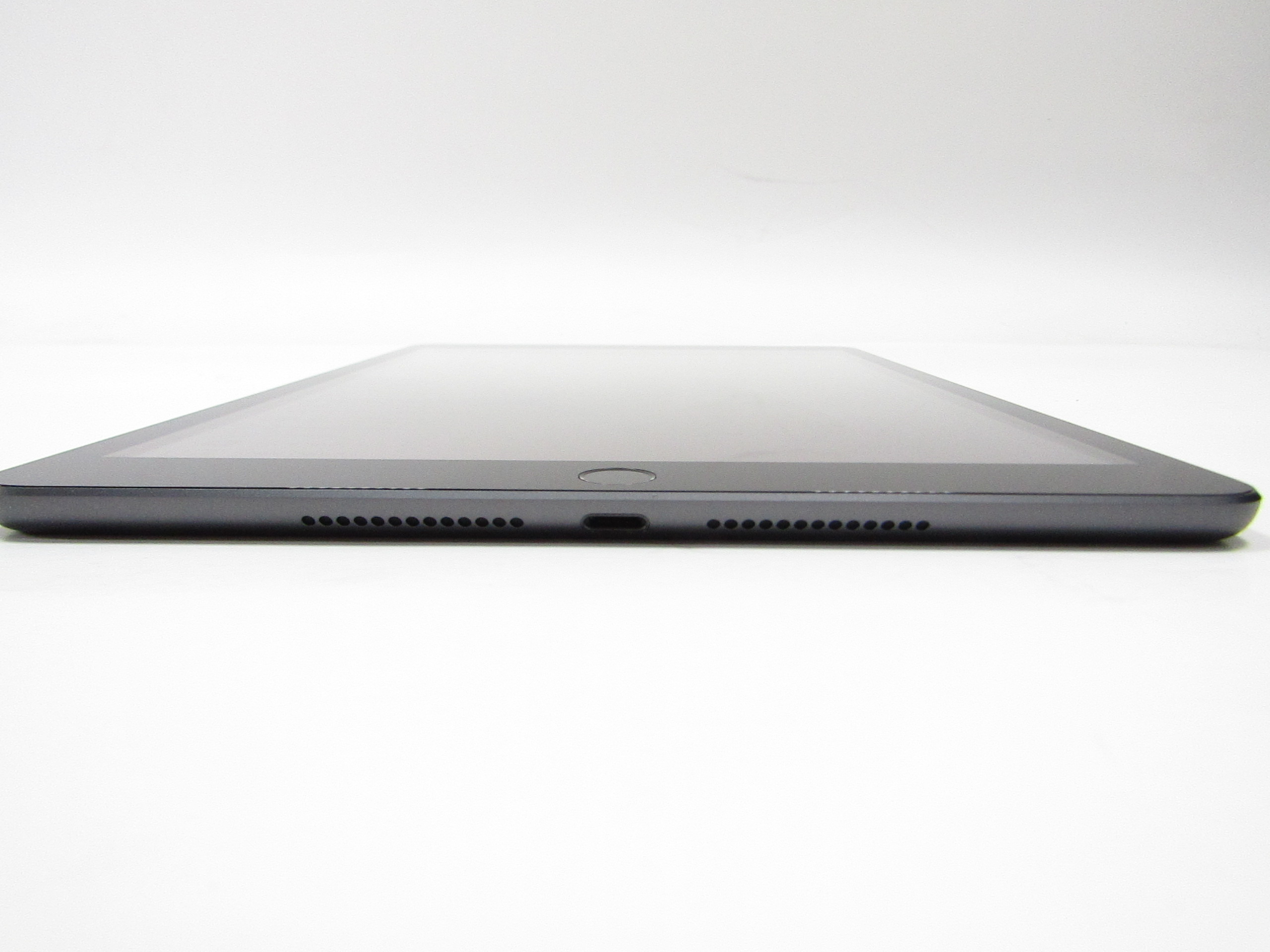 Apple iPad MK2K3LL/A A2602 10.2" 9th Gen Wi-Fi Space Gray 64GB Tablet 7057
