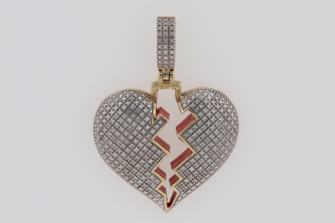 .43ctw Round Cut Diamond Broken Heart Pendant w/o Chain 10k Multi-Tone Gold