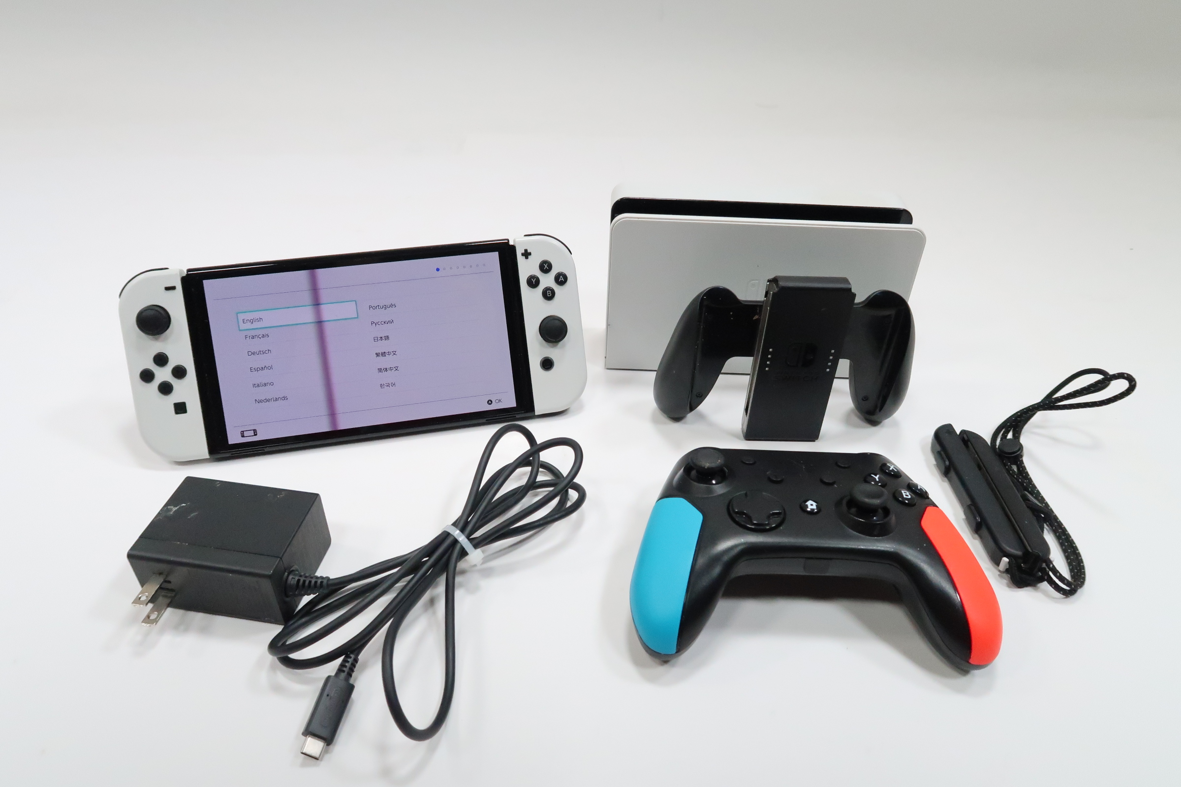 Nintendo HEG-001 Switch OLED Handheld Touchscreen Video Game Console 0573