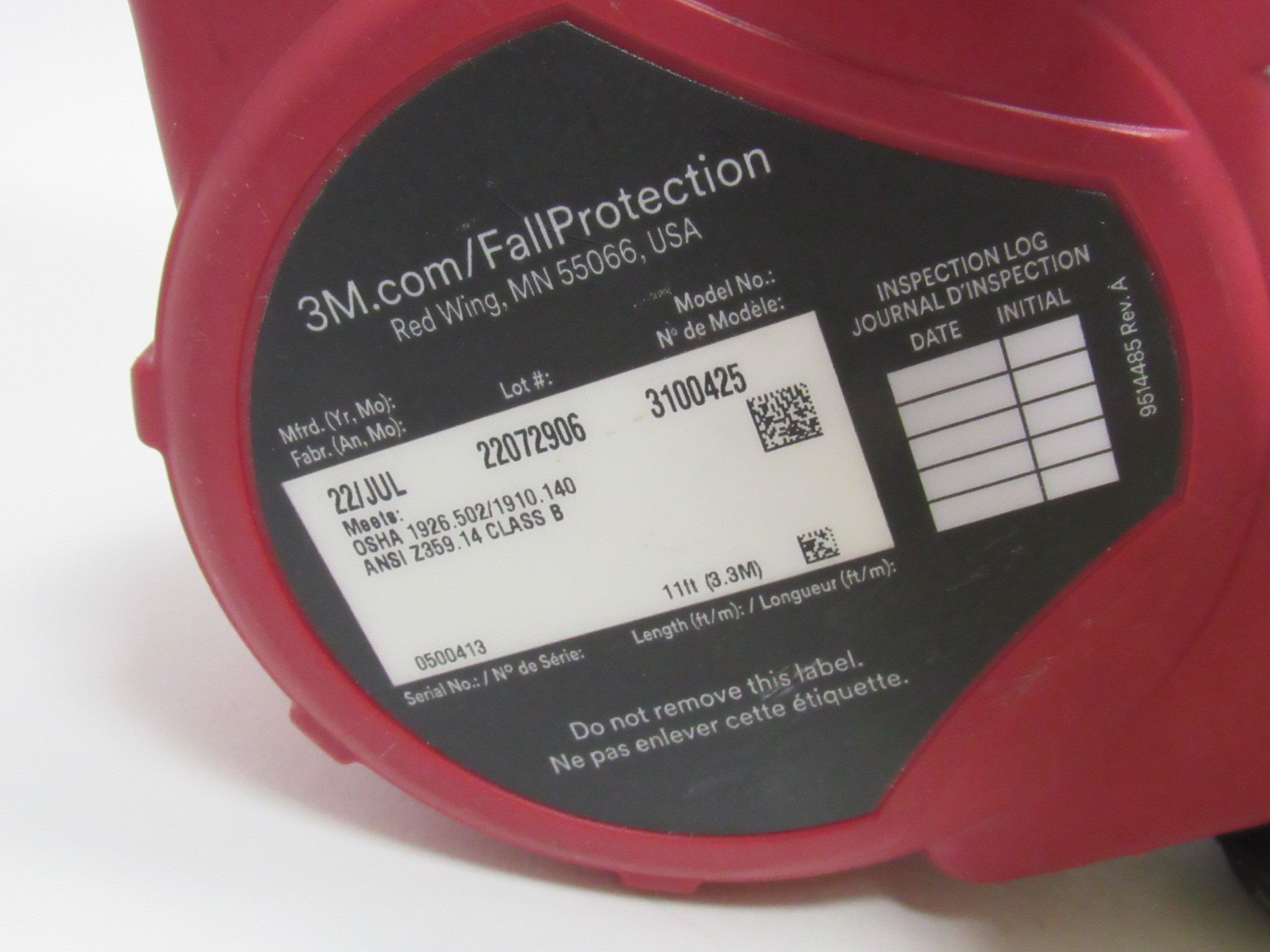 3M Company 3100425 130-310 LBS Protecta Fall Protection Harness Made: 07/22