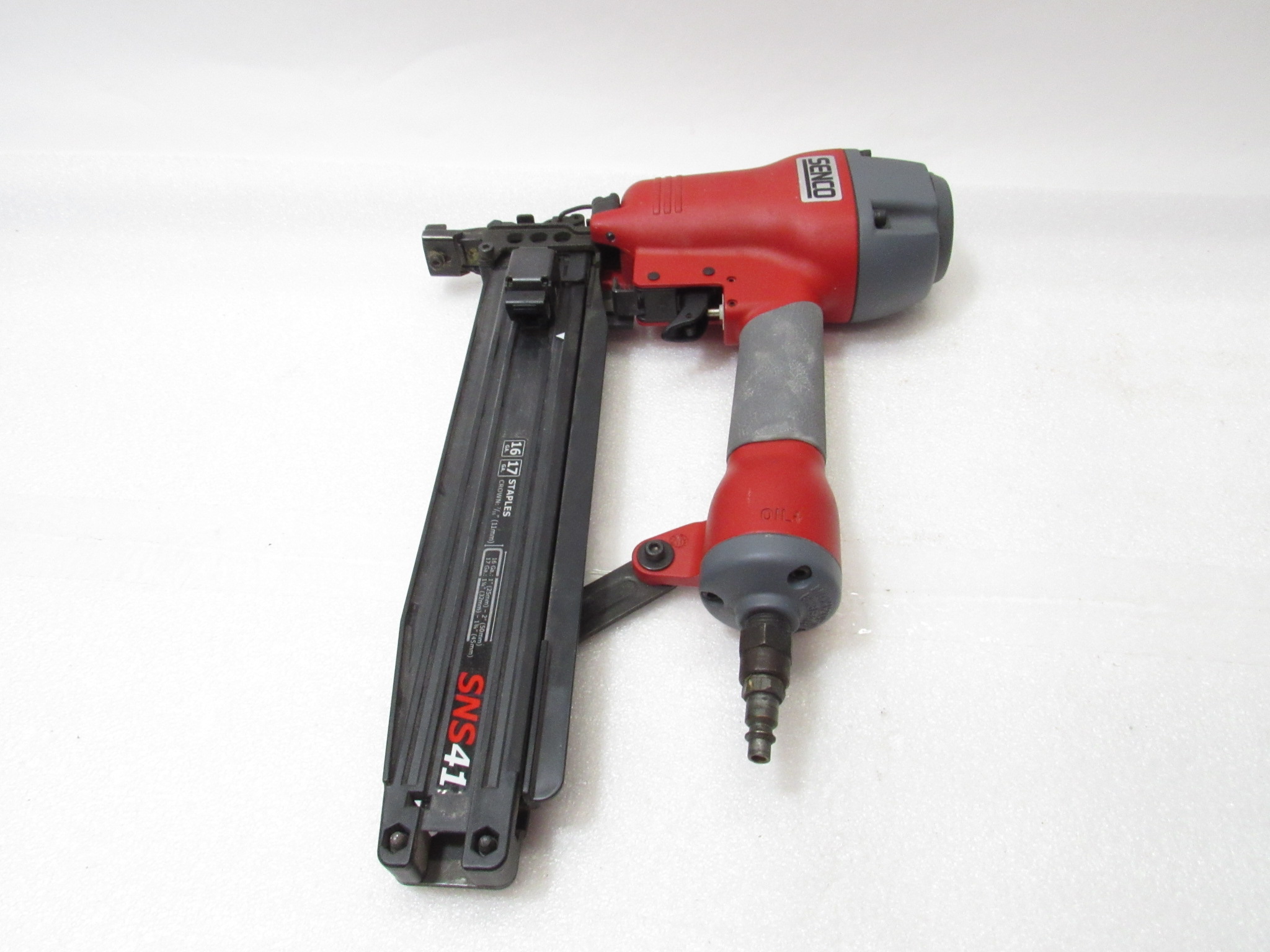 Senco SNS41 16 Gauge Stapler