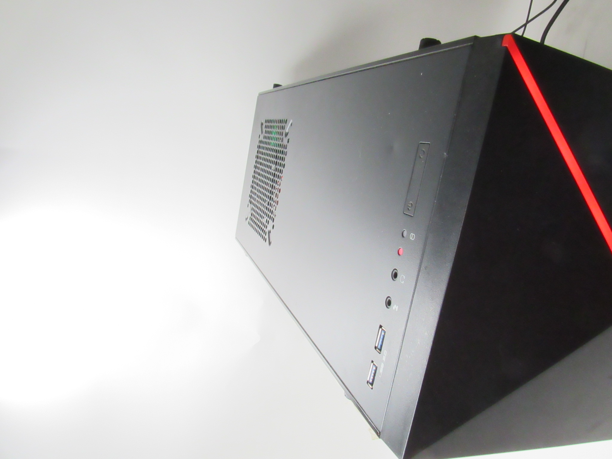 MSI MS-7641 AMD FX (tm) 6300 Six-Core Processor 2TB SSD 16GB RAM Gaming ...