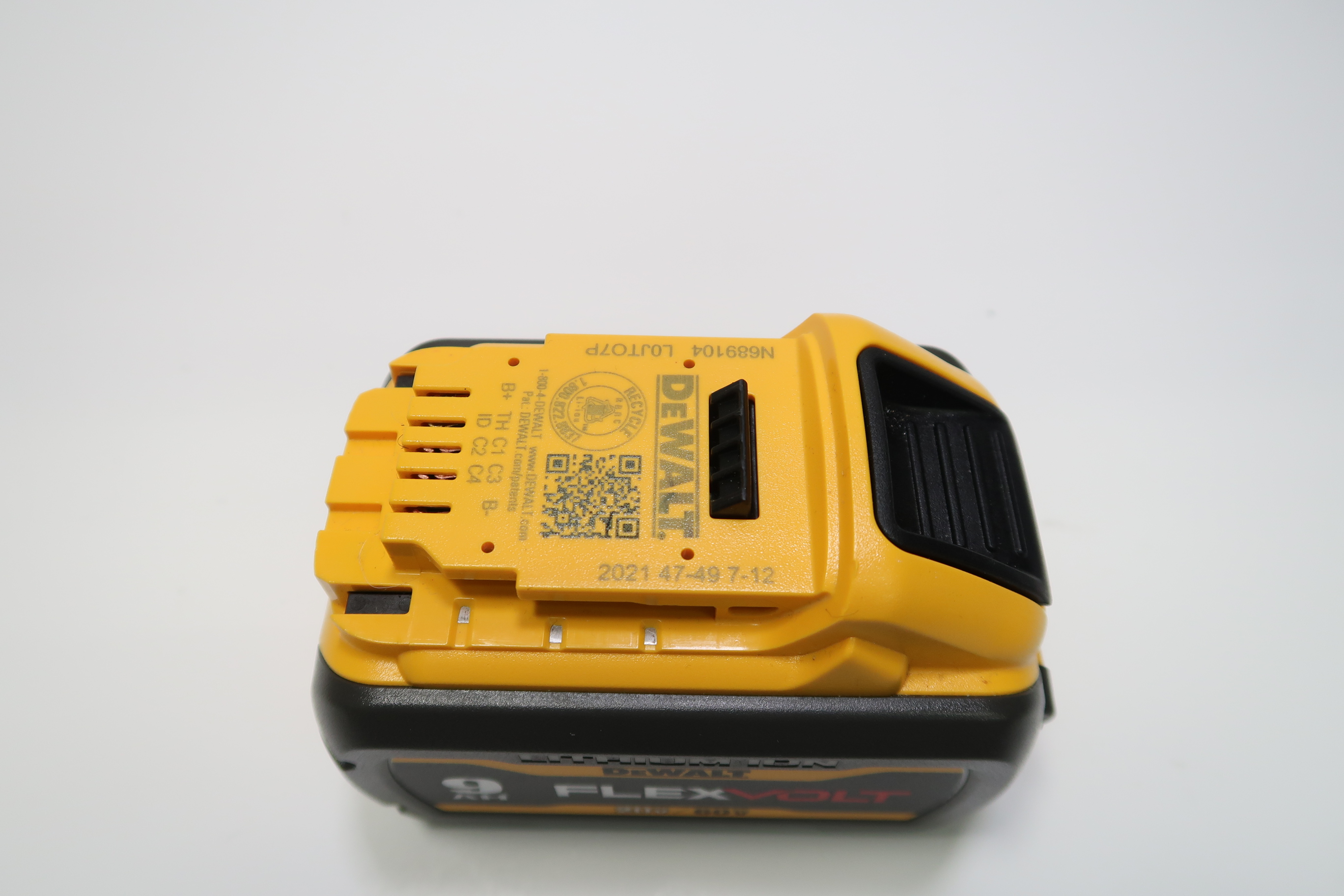 DeWalt DCB609 FLEXVOLT 20V/60V MAX Lithium-Ion 9.0 Ah Battery 7102