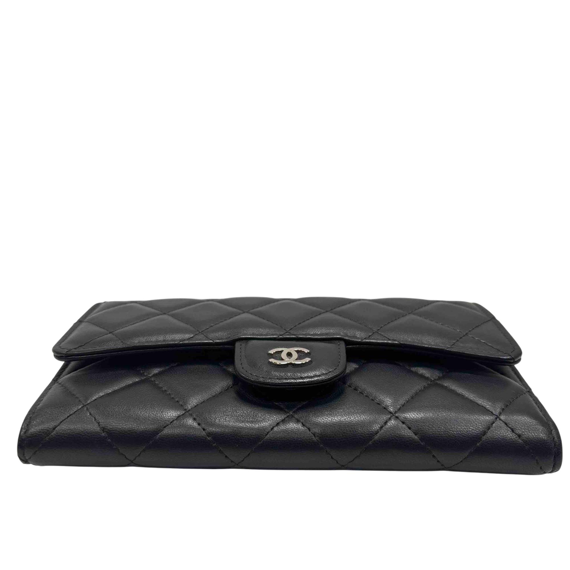 CHANEL Quilted Caviar Trifold Classic Flap Wallet - Black 0152