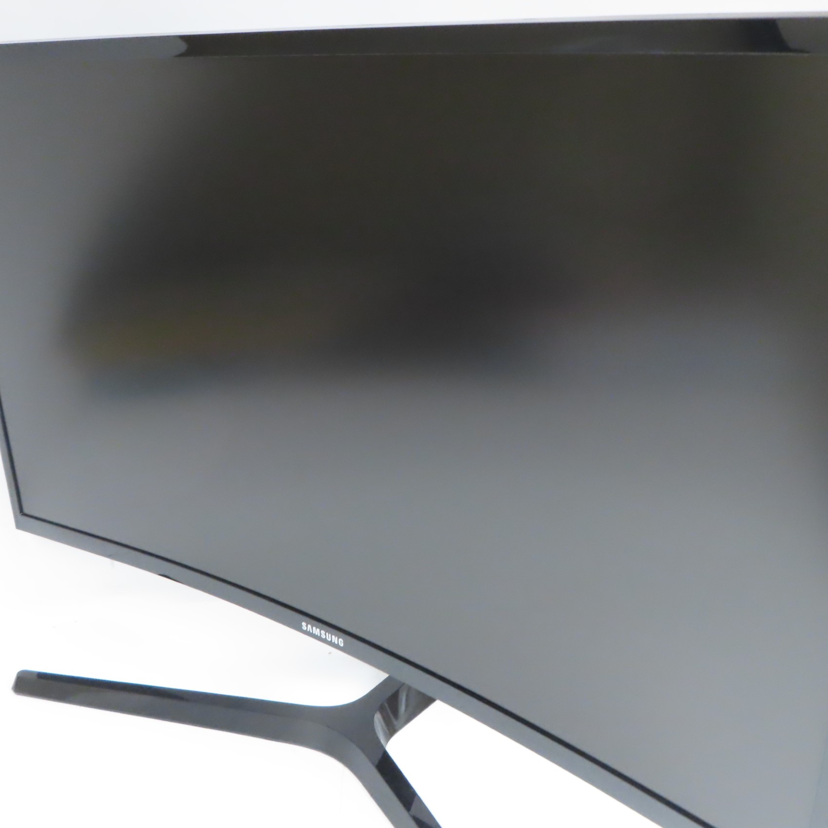 Samsung C27F396FHN 390 Series 27" 1080p (FHD) LED Monitor (Local Pick ...