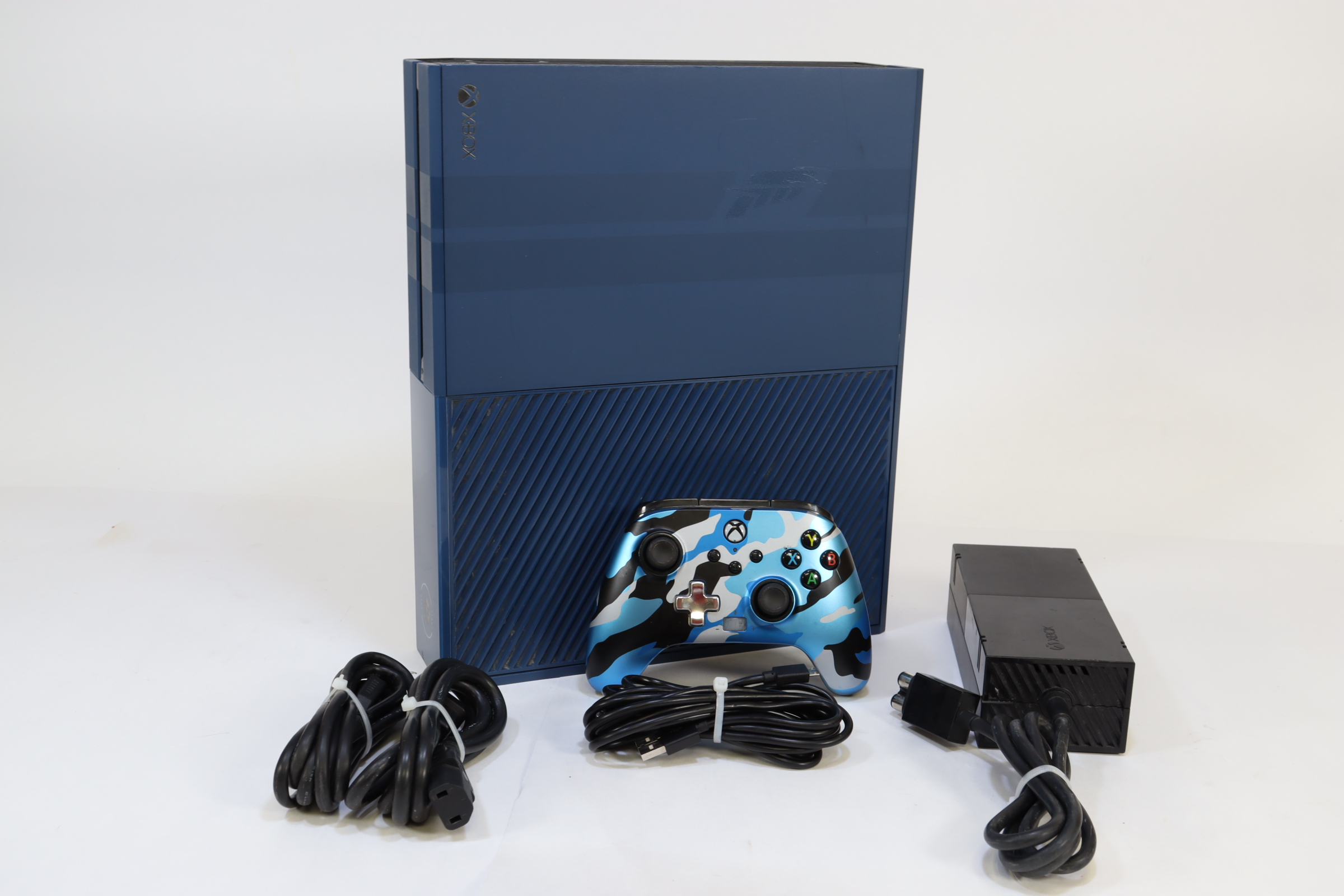 Microsoft Xbox One 1540 Forza Motorsport 6 Edition 1TB Video Game ...