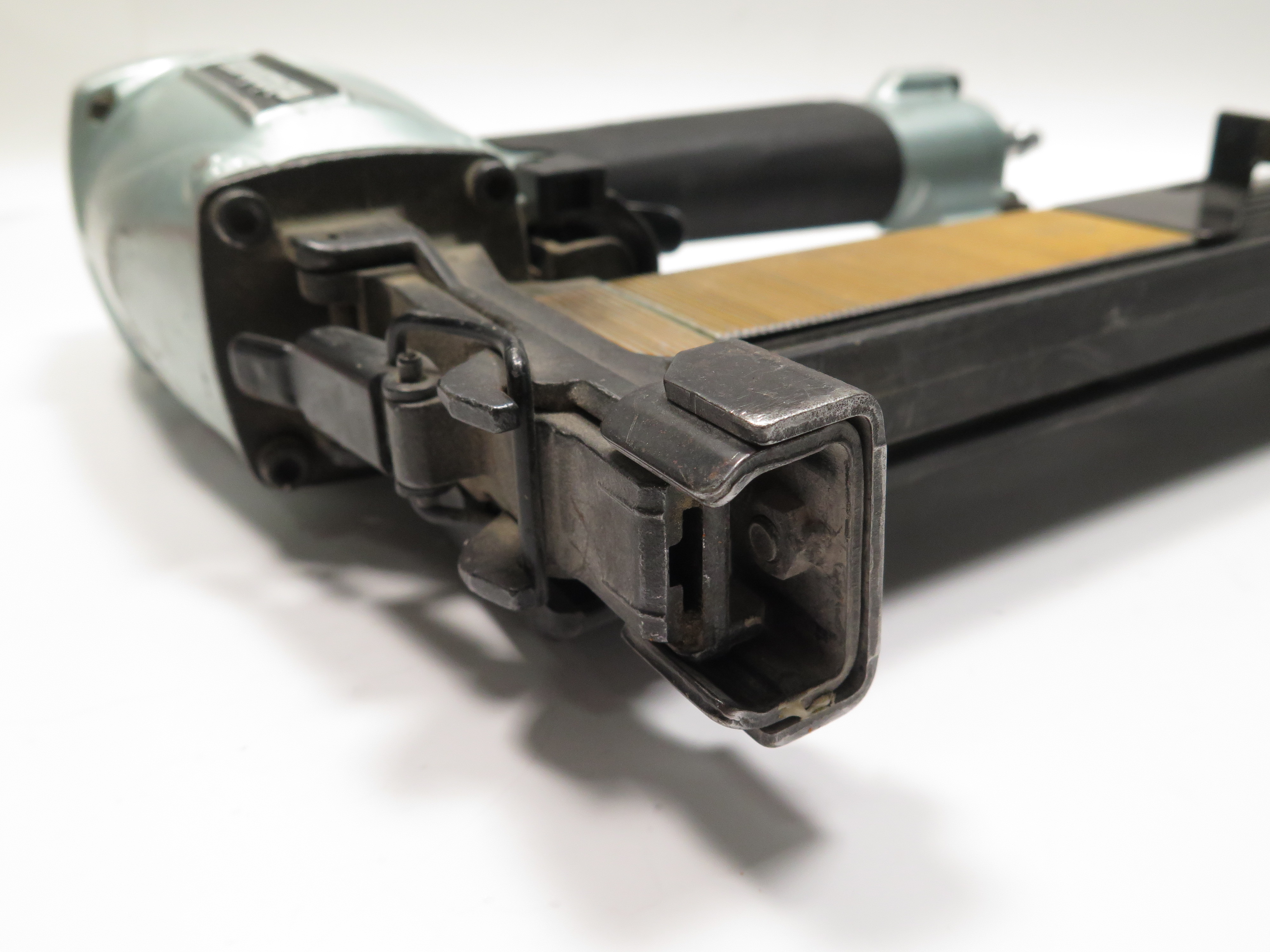 Metabo HPT N5008AC2 16 Gauge 7/16 Inch Standard Crown Stapler 3958