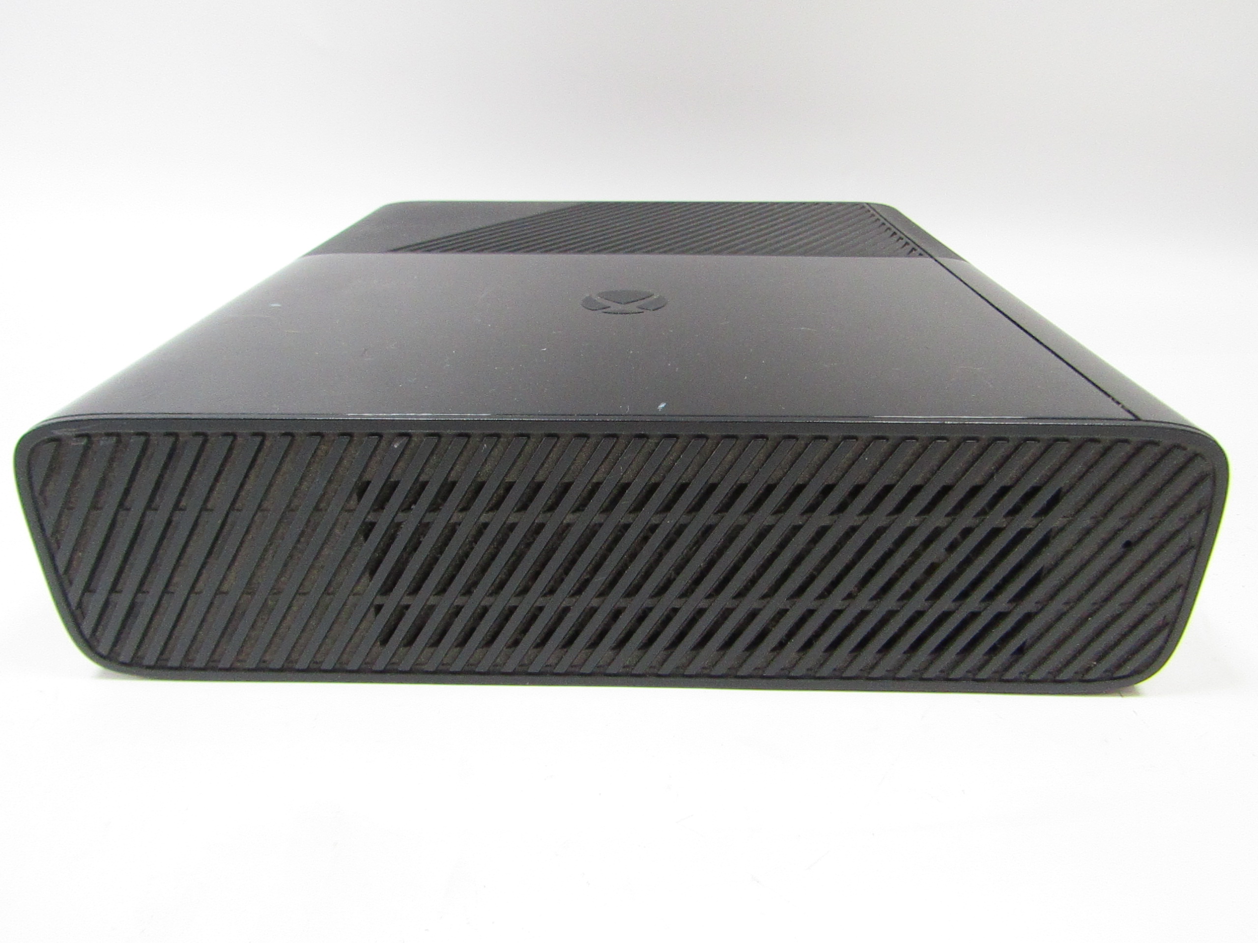 Microsoft 1538 Xbox 360 E 250GB Video Game System 1733