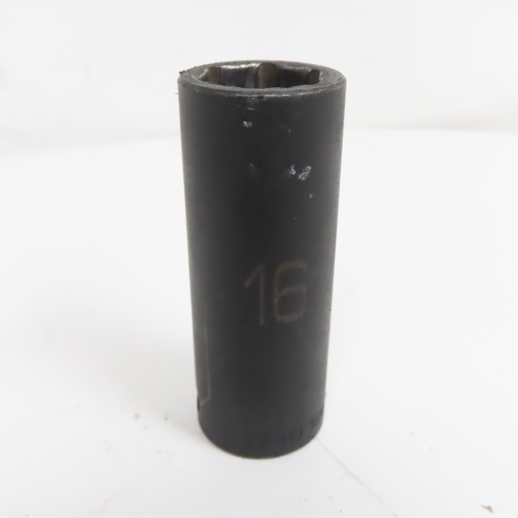 Matco Tools BDP20M6V 28-Piece 3/8" Drive Metric Standard/Deep Socket Set