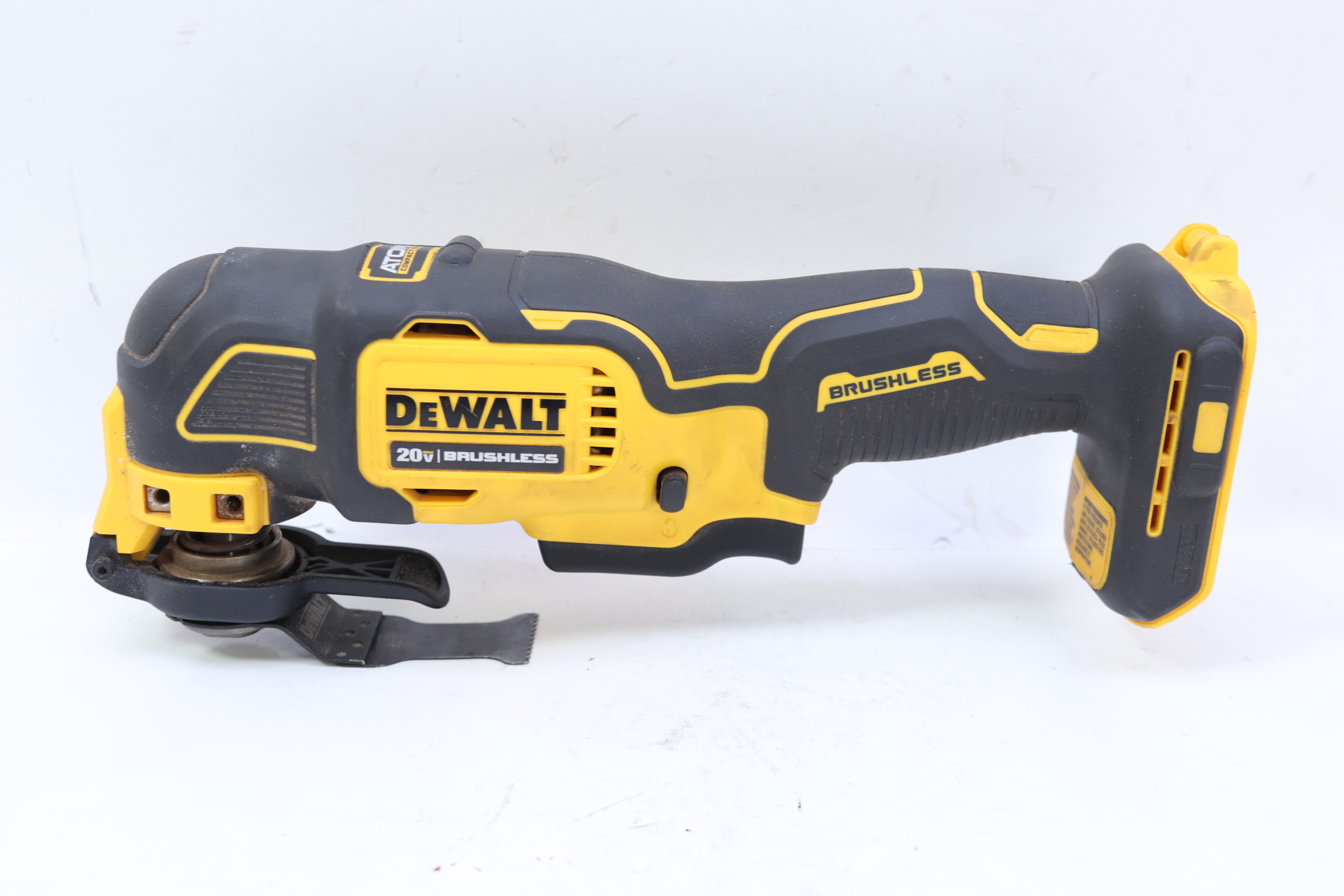 DeWalt DCS354 ATOMIC 20V MAX Cordless Brushless Oscillating Multi-Tool