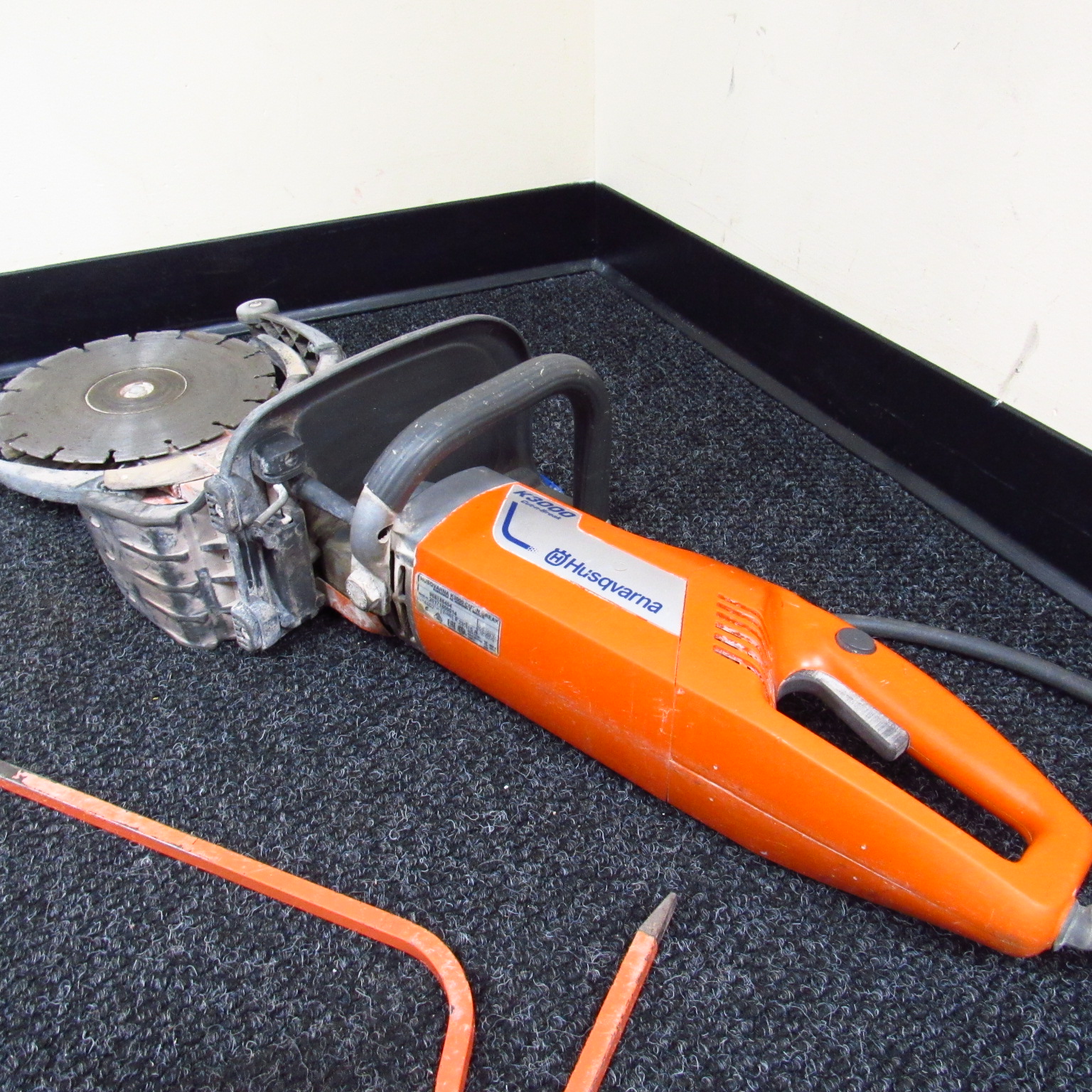 Husqvarna K3000 Cut-n-Break Electric Power Cutter - Local Pick-Up Only