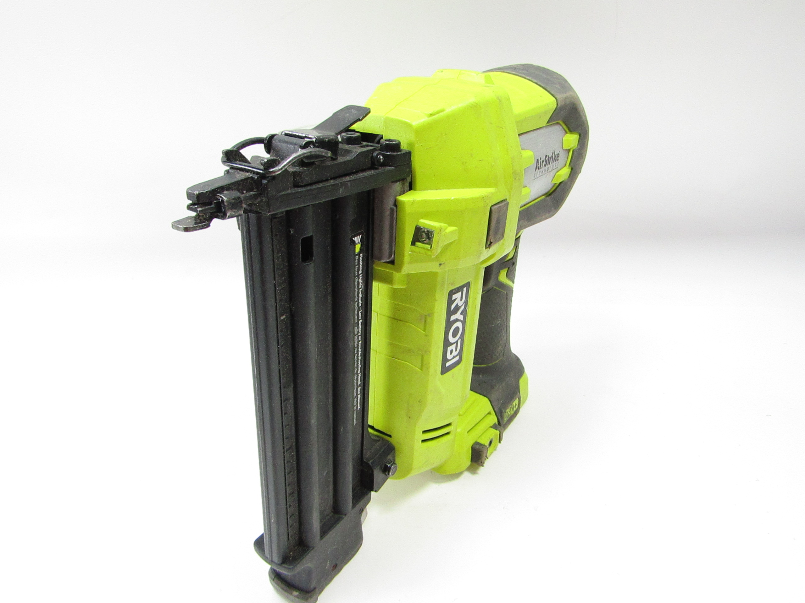 Ryobi P320 Airstrike 18-Volt ONE+ Lithium-Ion Cordless Brad Nailer