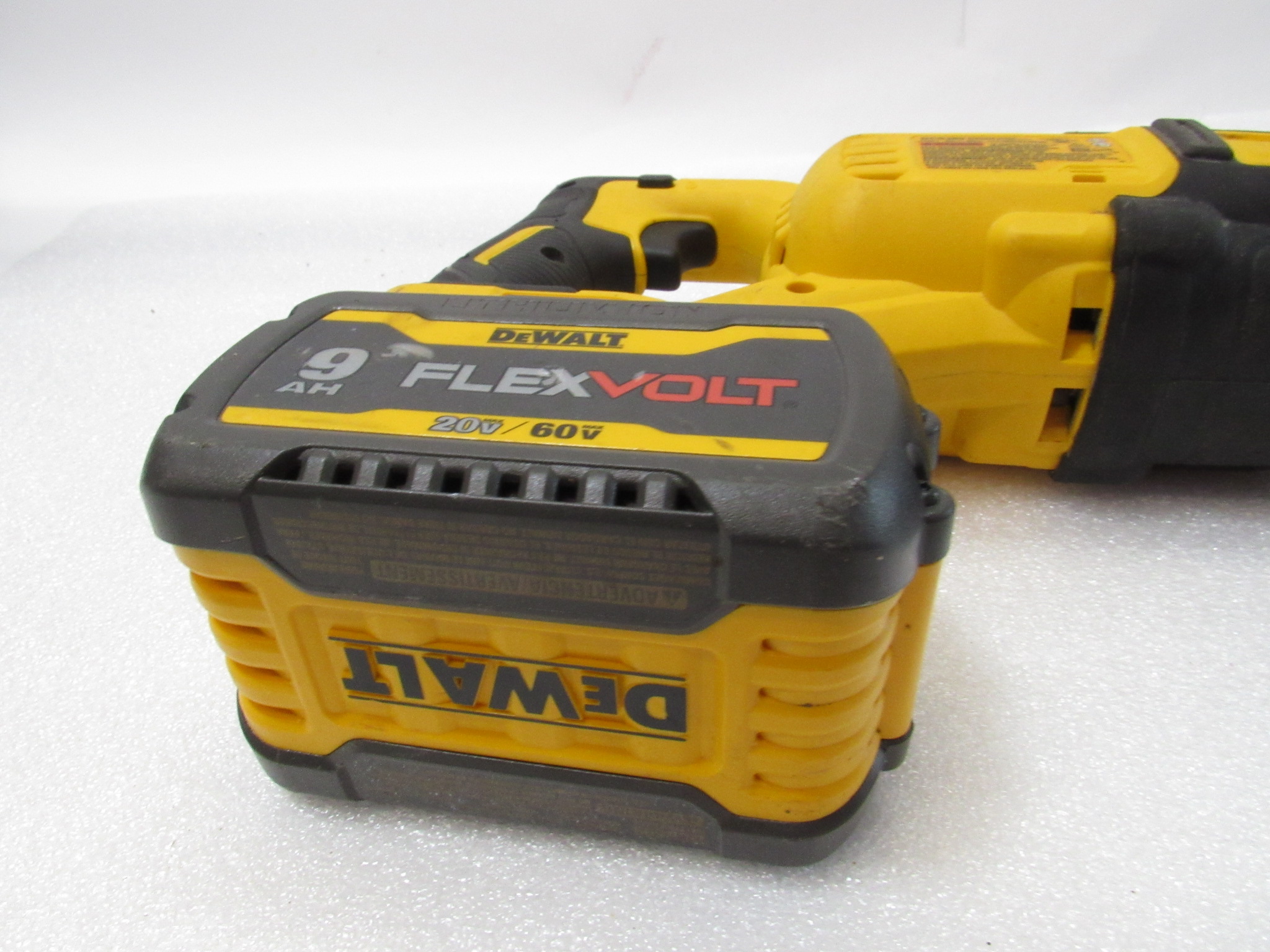 DeWalt DCS389 60V MAX FLEXVOLT Brushless Cordless Reciprocating Saw
