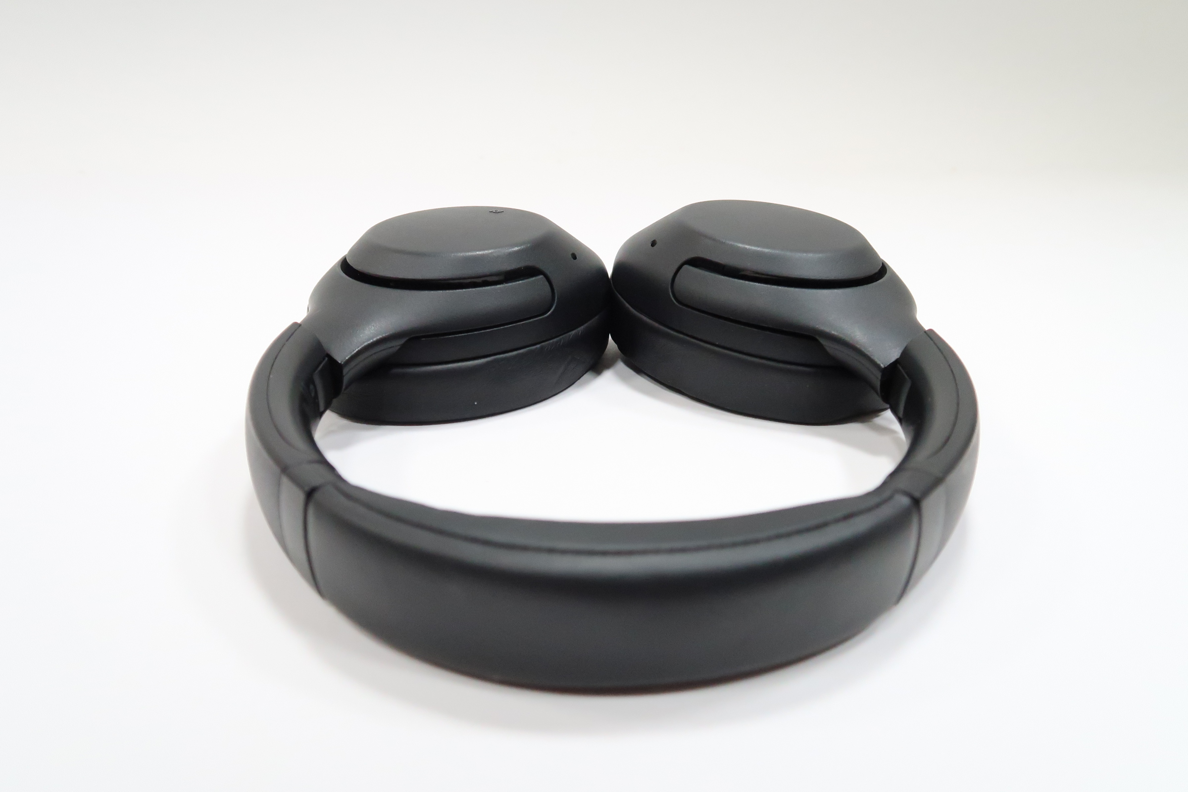 Sony WH-XB900N Wireless Noise Cancelling Over-the-Ear Headphones ...