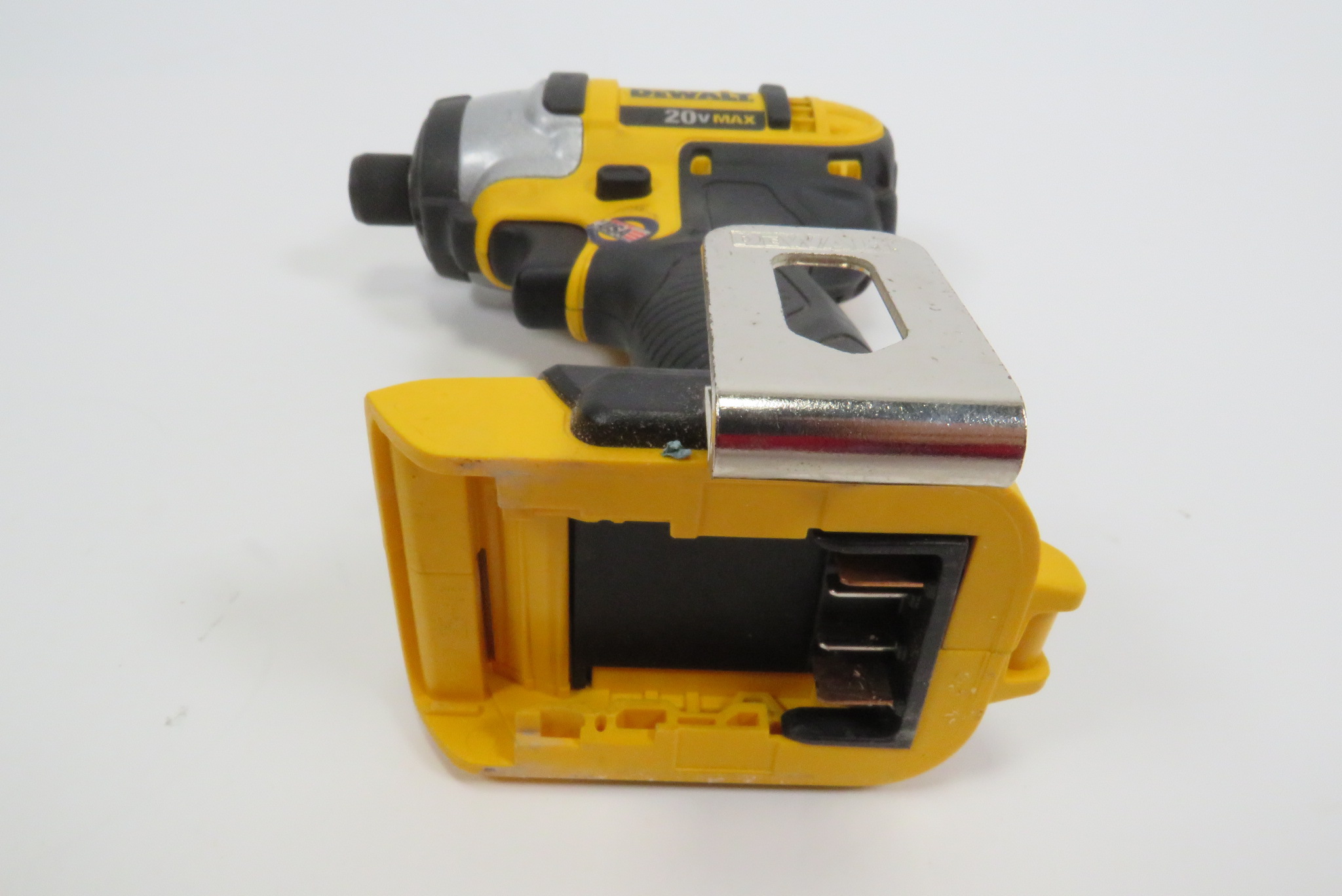 DEWALT DCF885 20V MAX 1/4" Cordless Impact Driver