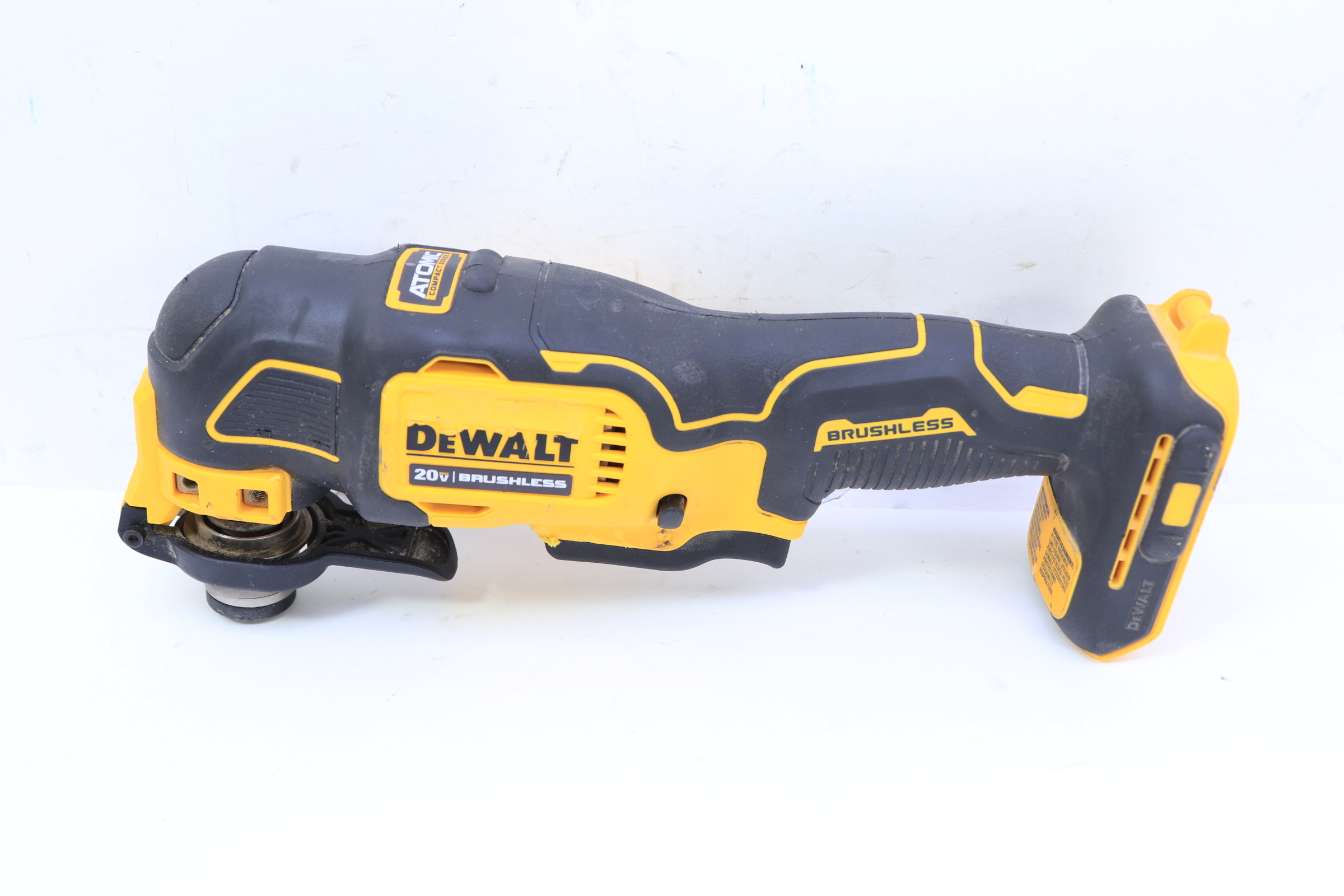 DeWalt DCS354 ATOMIC 20V MAX Cordless Brushless Oscillating Multi-Tool