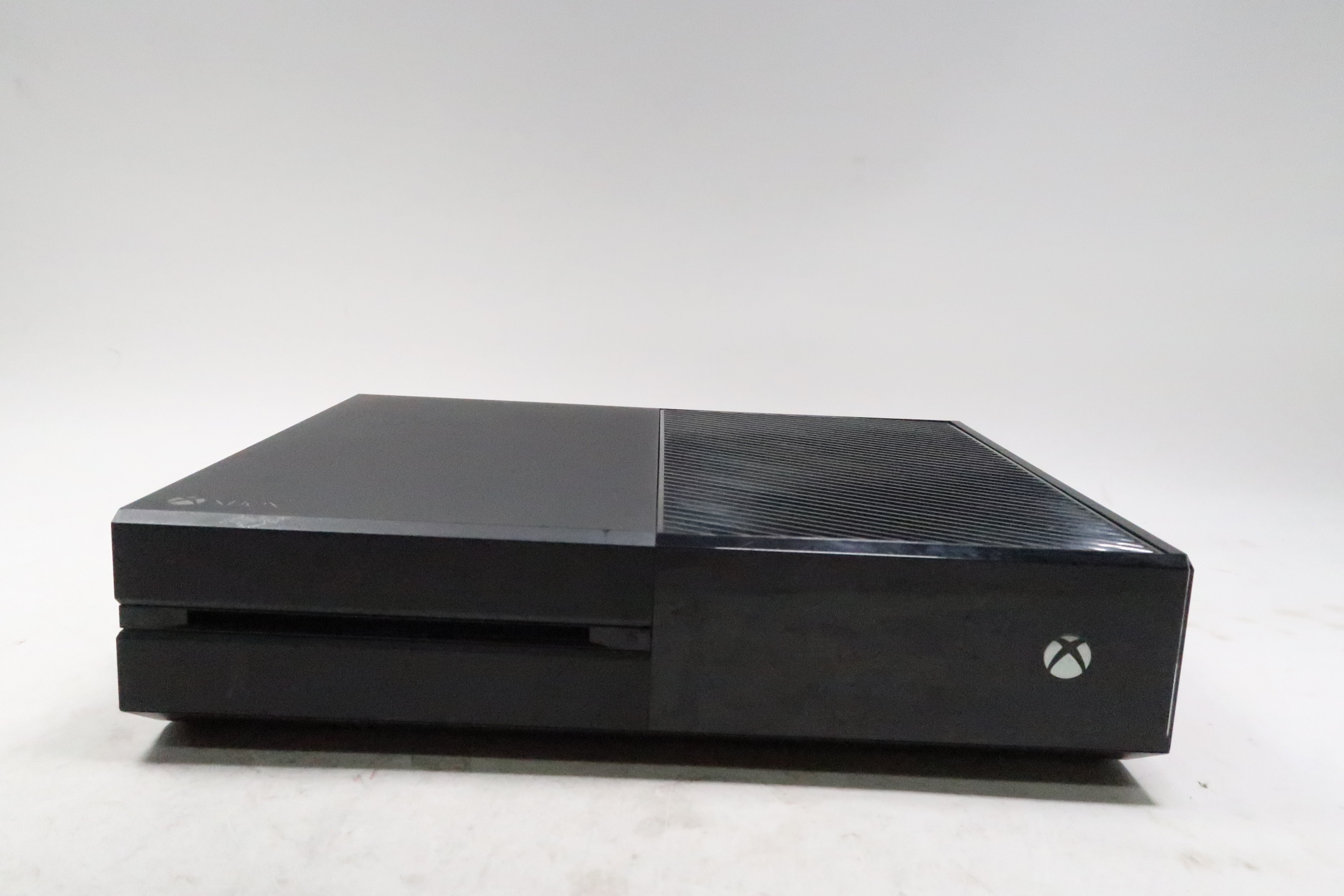 Microsoft Xbox One 1540 500GB Gaming Console