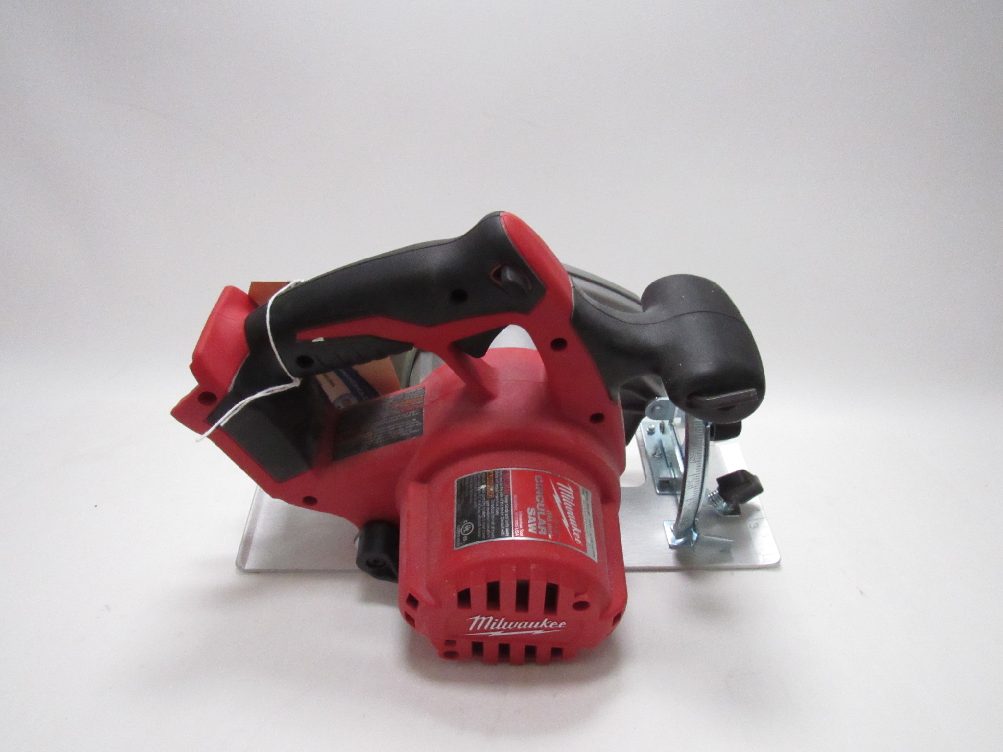 Milwaukee 2630-20 M18 18V Lithium-Ion 6-1/2" Cordless Circular Saw Tool ...