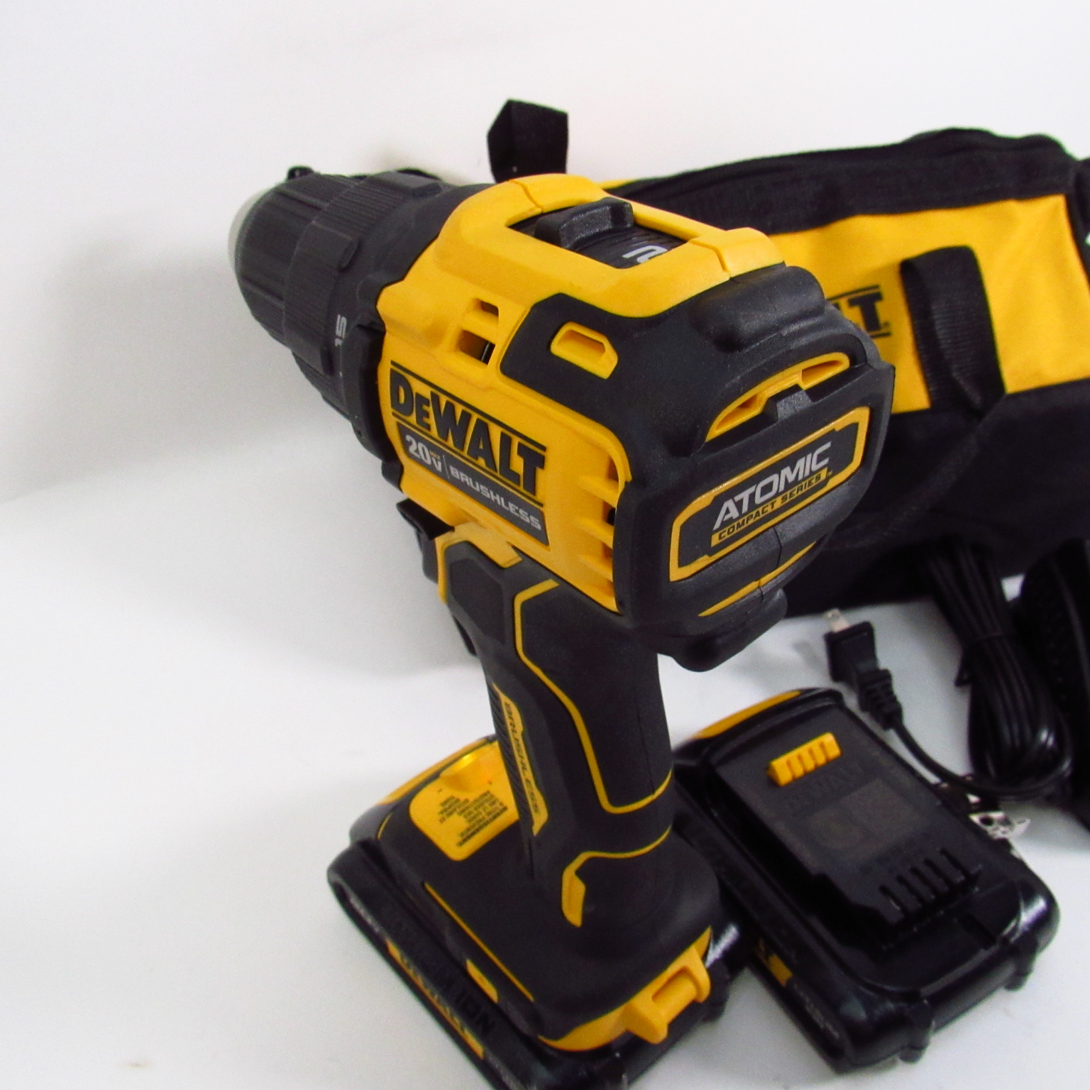DeWalt Atomic Compact DCD708C2 20V Li-ion Brushless 1/2'' Drive Drill ...