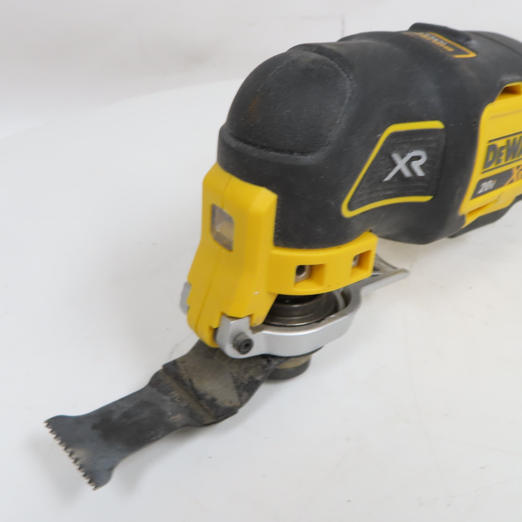 DeWalt DCS356 MAX XR 20V Cordless Oscillating Multi-Tool DeWalt DCS356 MAX XR 20V Cordless Oscillating Multi-Tool