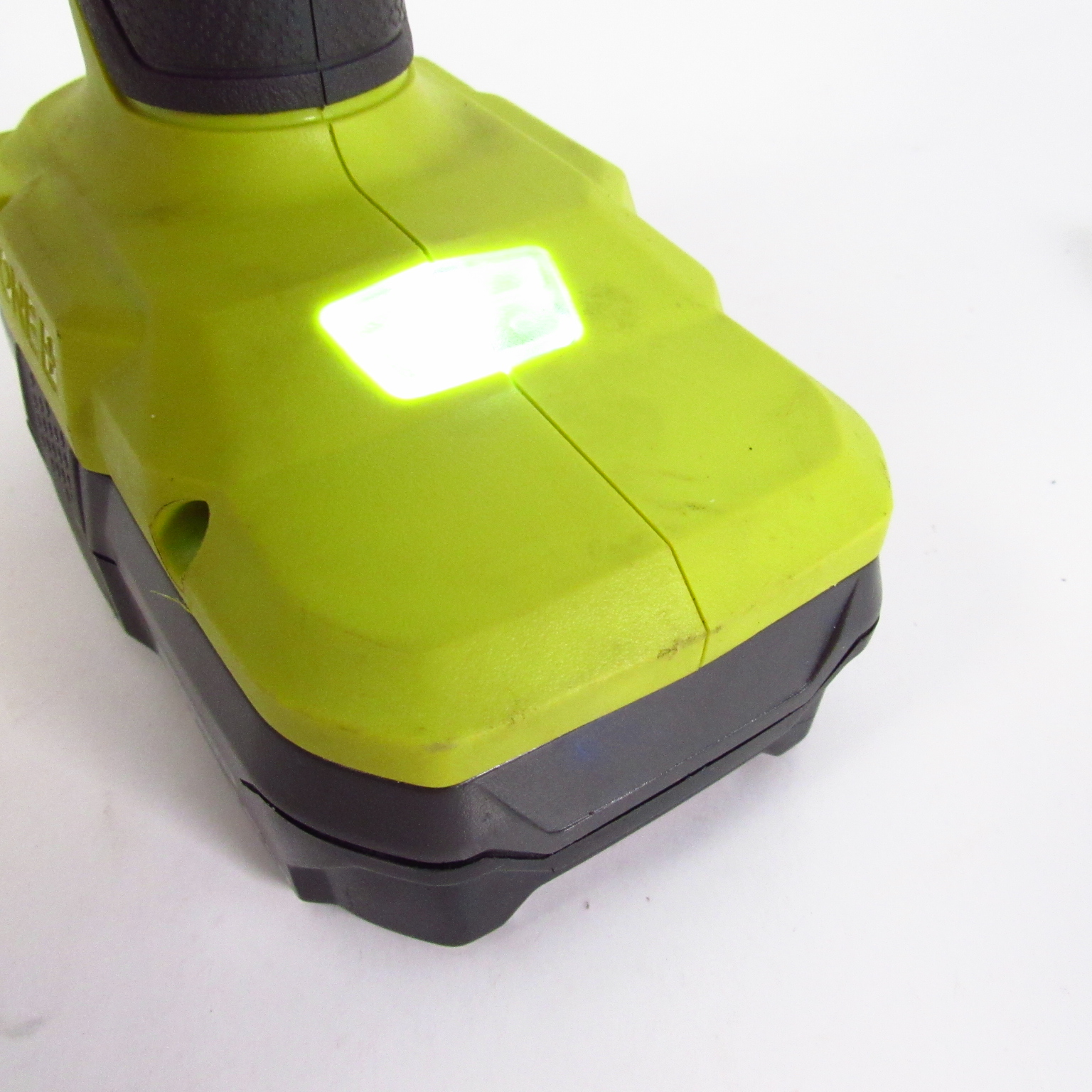Ryobi PCL235 18V Lithium-ion Cordless 1/4'' Impact Driver Kit