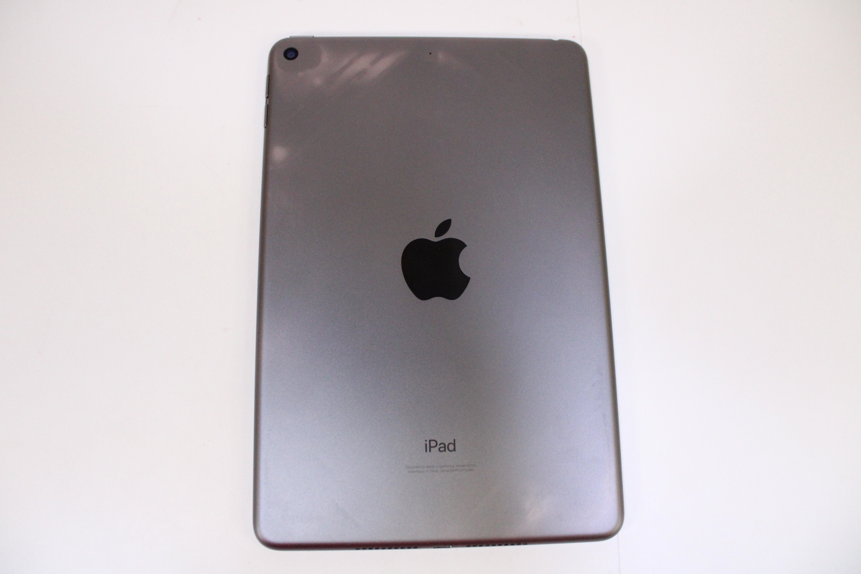 Apple - 7.9-Inch iPad mini (5th Gen) Wi-Fi - 64GB - Space Gray MUQW2LL/A