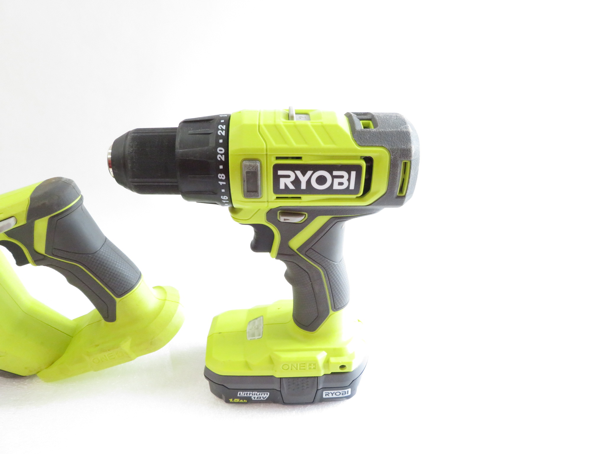 Ryobi PCL515 ONE+ 18V Reciprocating Saw PCL206 ONE+ 18V 1/2 in. Drill ...