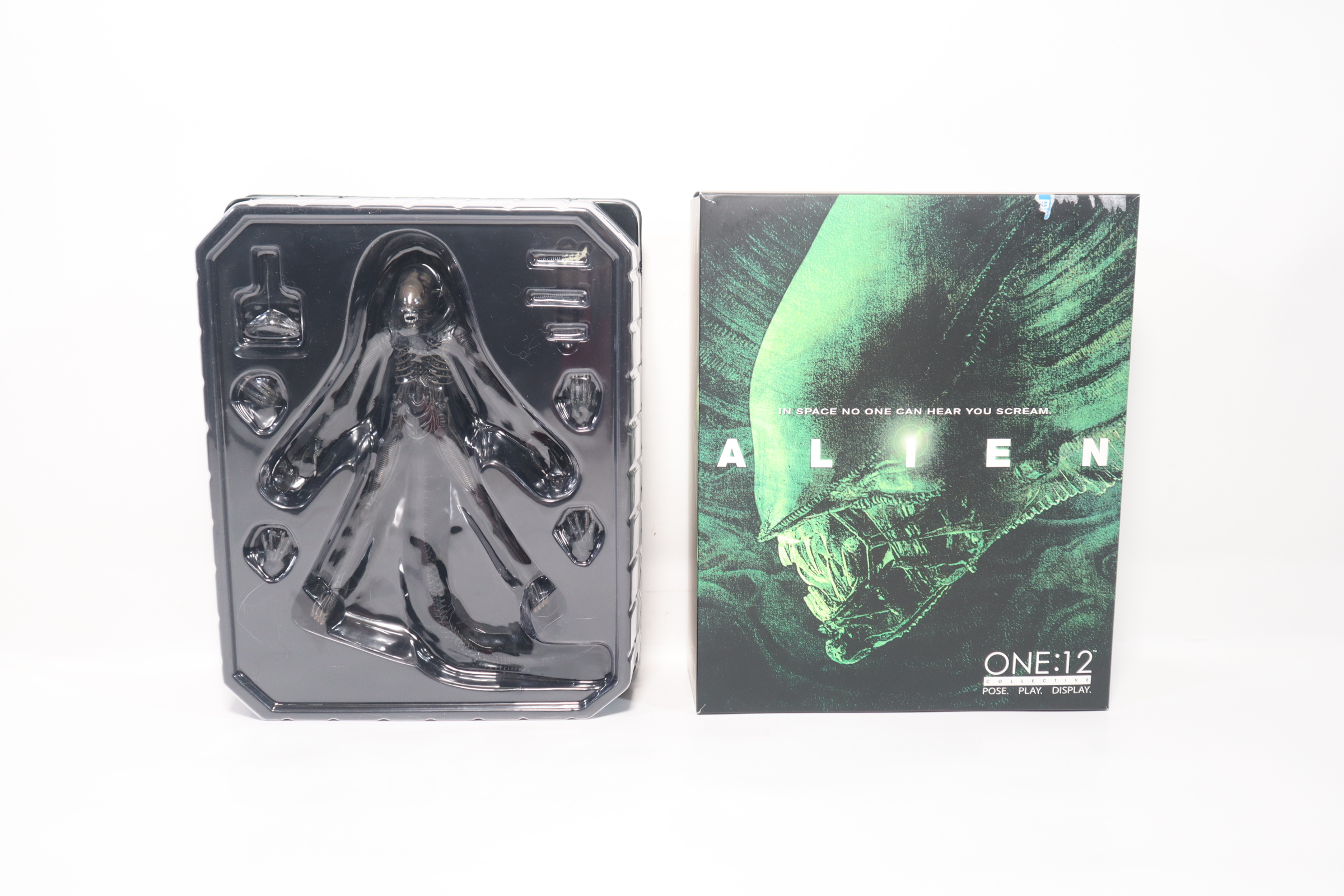 MEZCO TOYZ ONE:12 Collective In Space No One Can Hear You Scream Alien ...