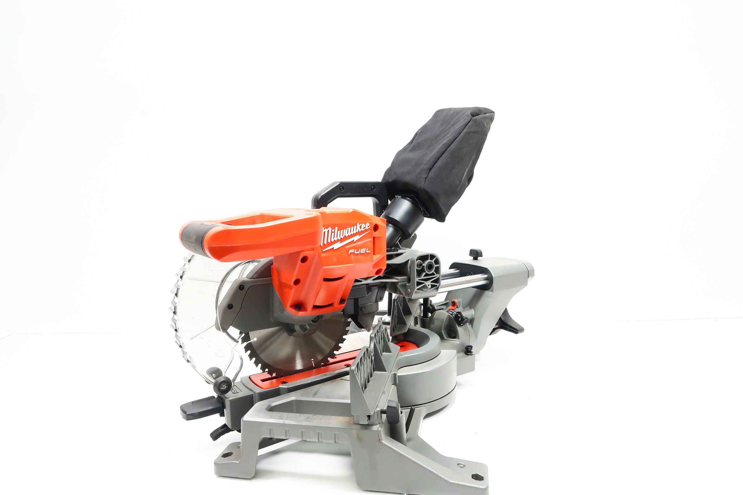 Milwaukee 2733-20 M18 FUEL 7-1/4” Dual Bevel Sliding Compound Miter Saw