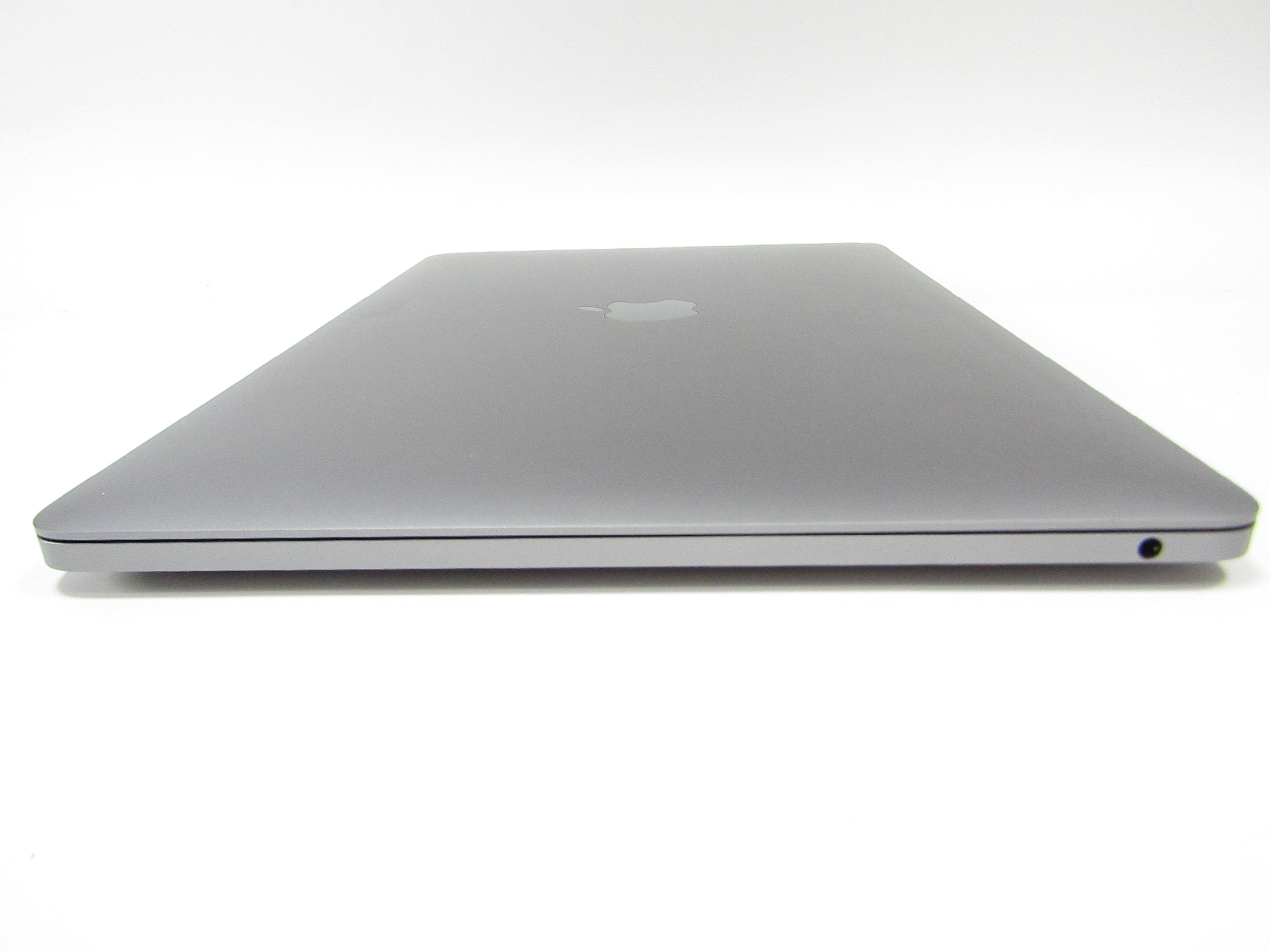 Apple MacBook Pro 2022 MNEH3LL/A Apple M2 3.49GHz 8GB RAM 256GB SSD 13.3"