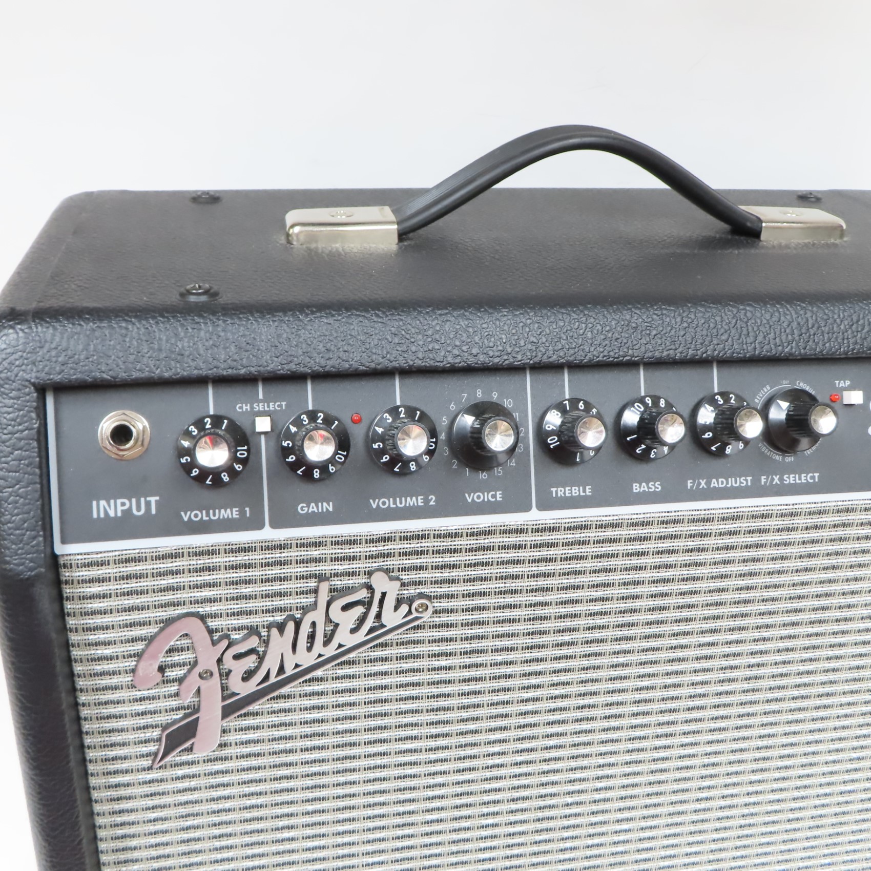 Fender Super Champ X2 2-Channel 15W RMS 1x10" Guitar Combo Amplifier