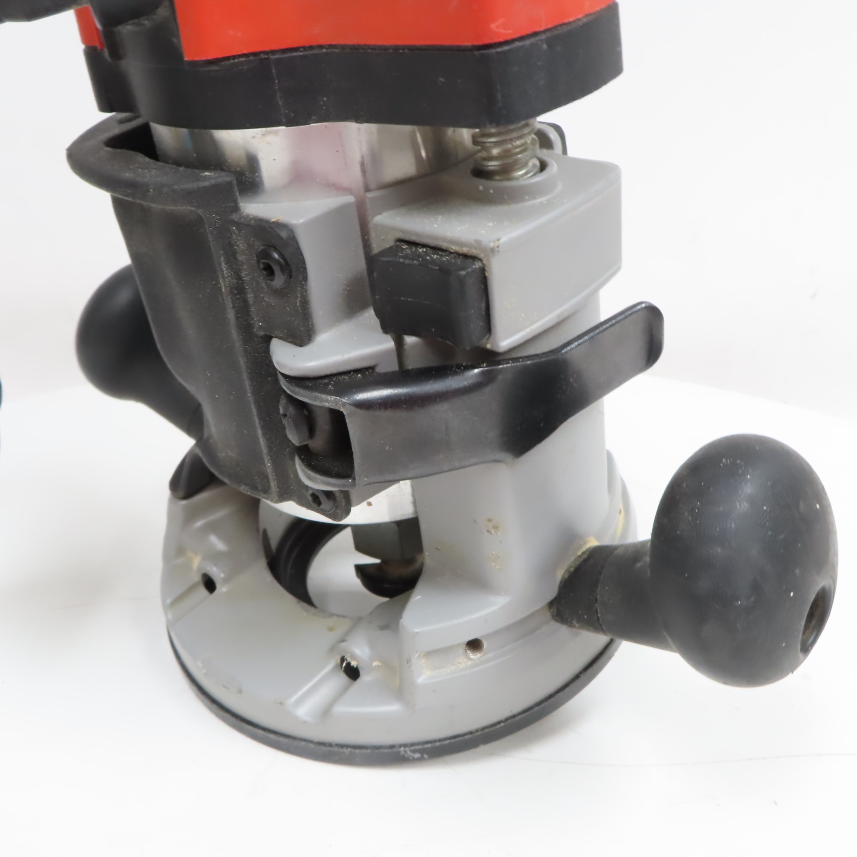 Milwaukee 5615-29 120V 1-3/4 Max HP BodyGrip Corded Electric Router