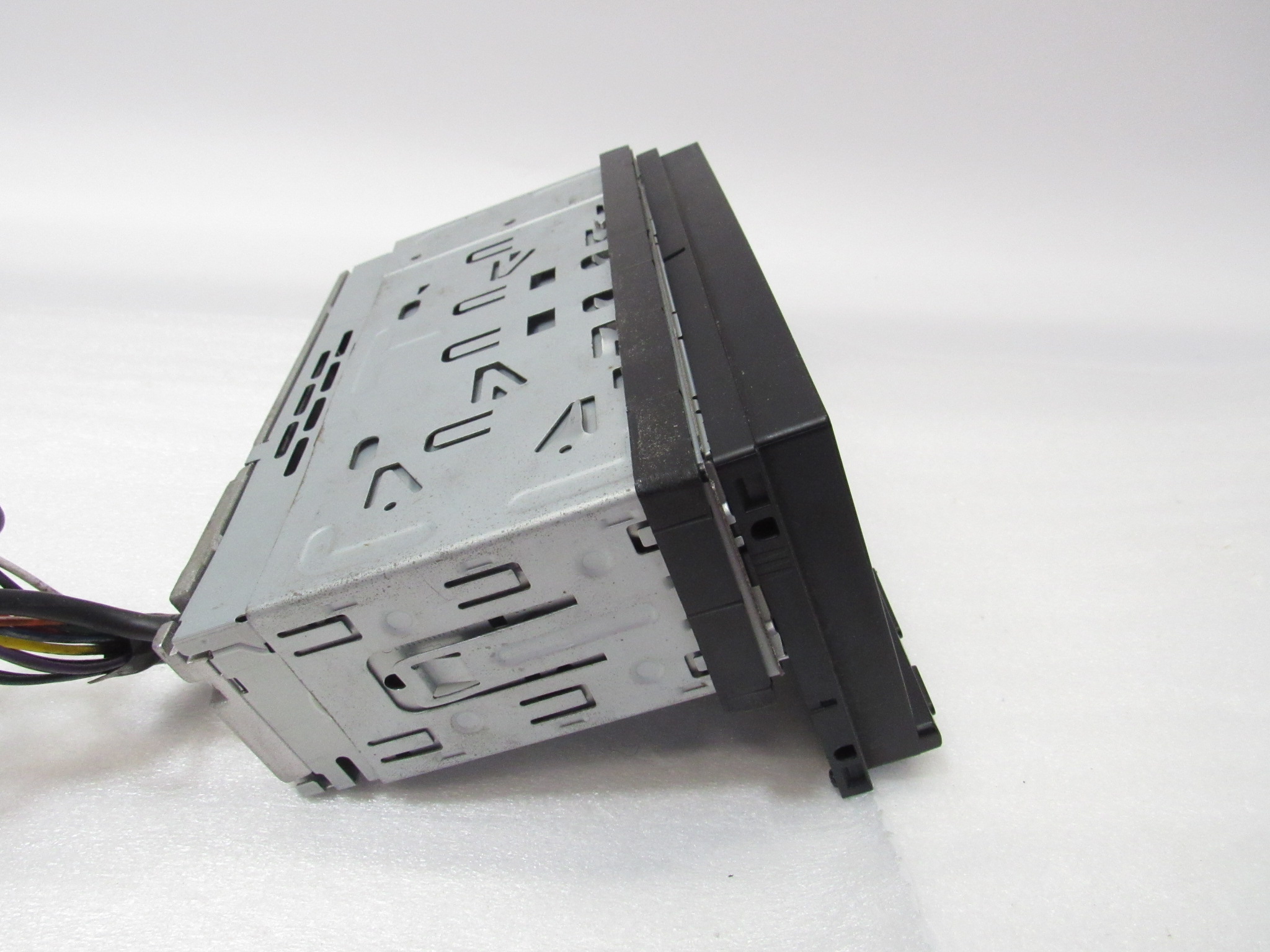 Sony XAV-AX150 6.95" Apple Car Play Android Auto In Dash Media Receiver