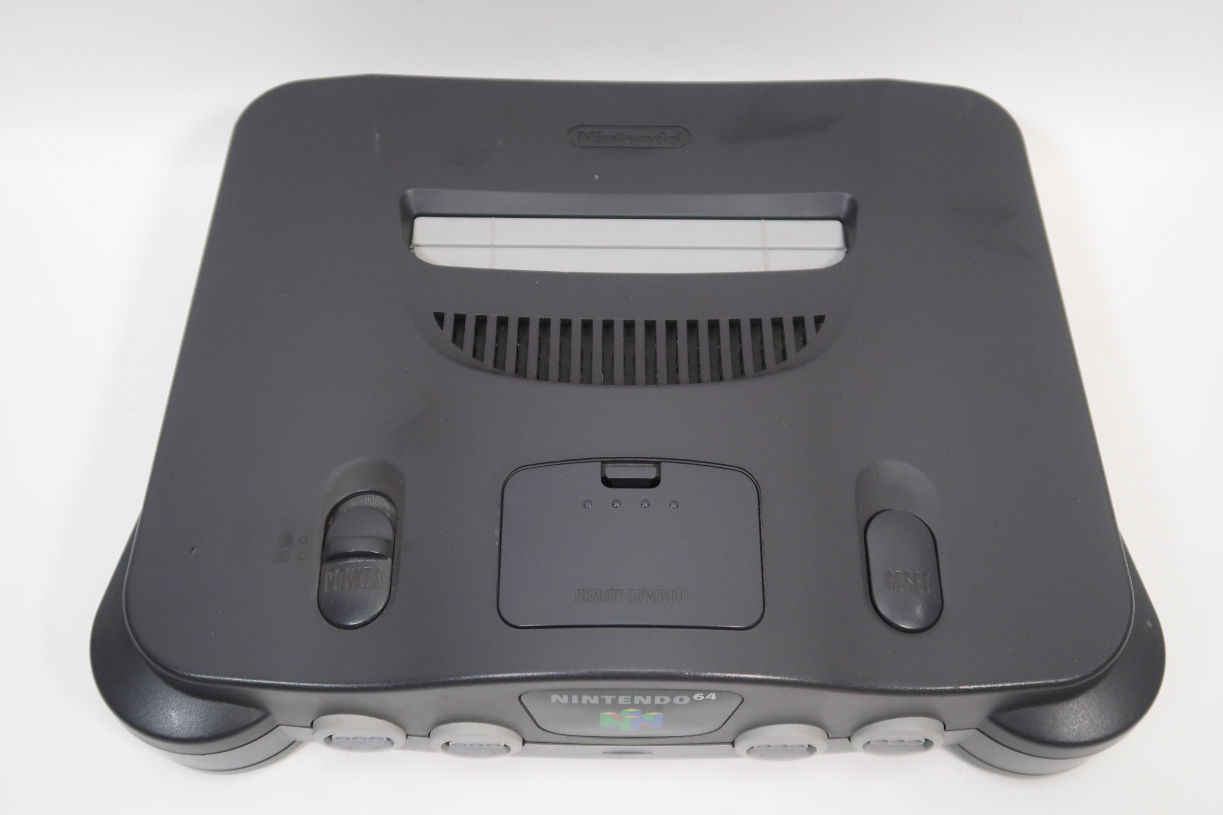 Nintendo NUS-001 N64 Home Game Console - 7013 Nintendo NUS-001 N64 Home Game Console - 7013